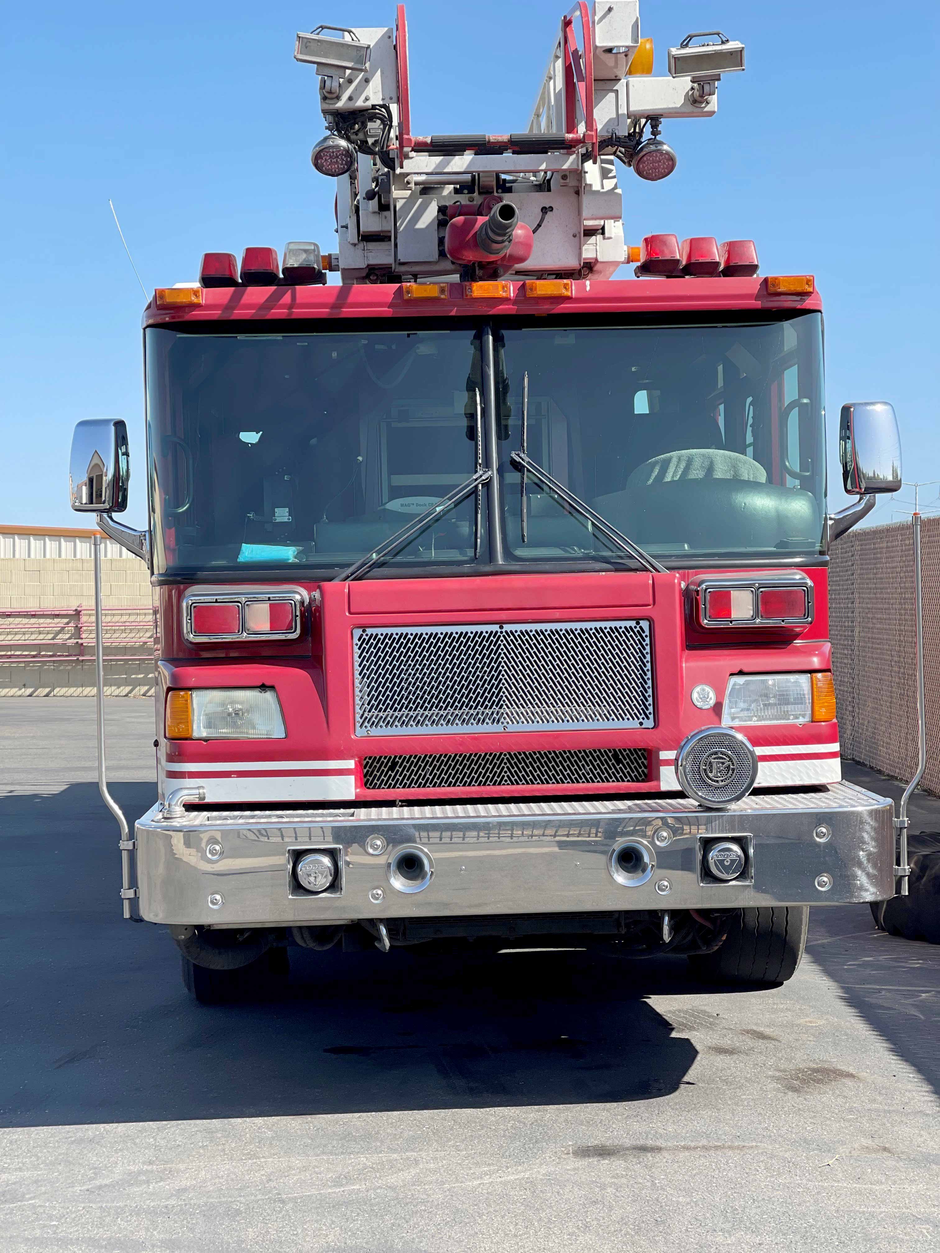2002 Pierce Quantum 105' Quint | Used Truck Details