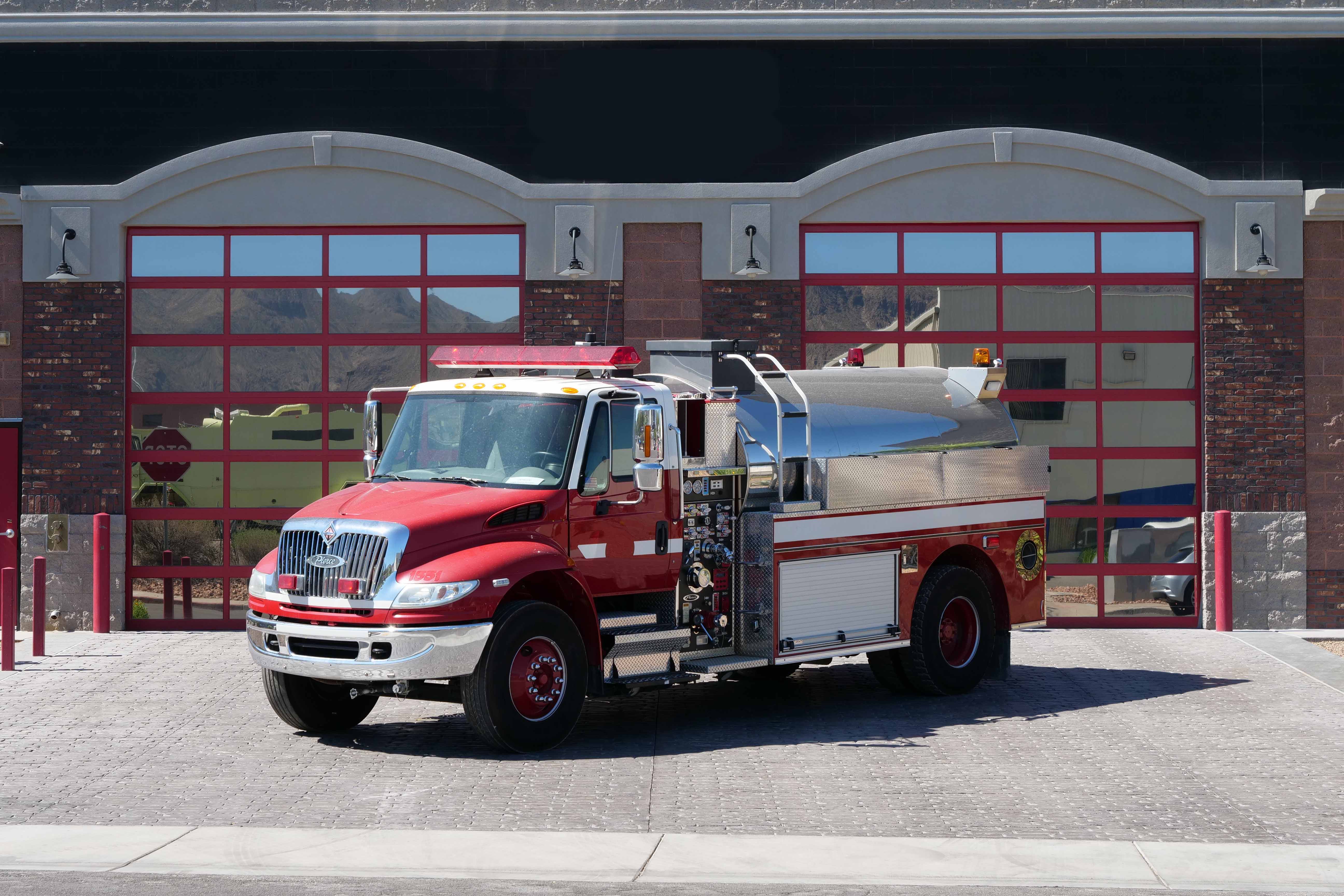 2005 Pierce International Commercial Tanker | Used Truck Details