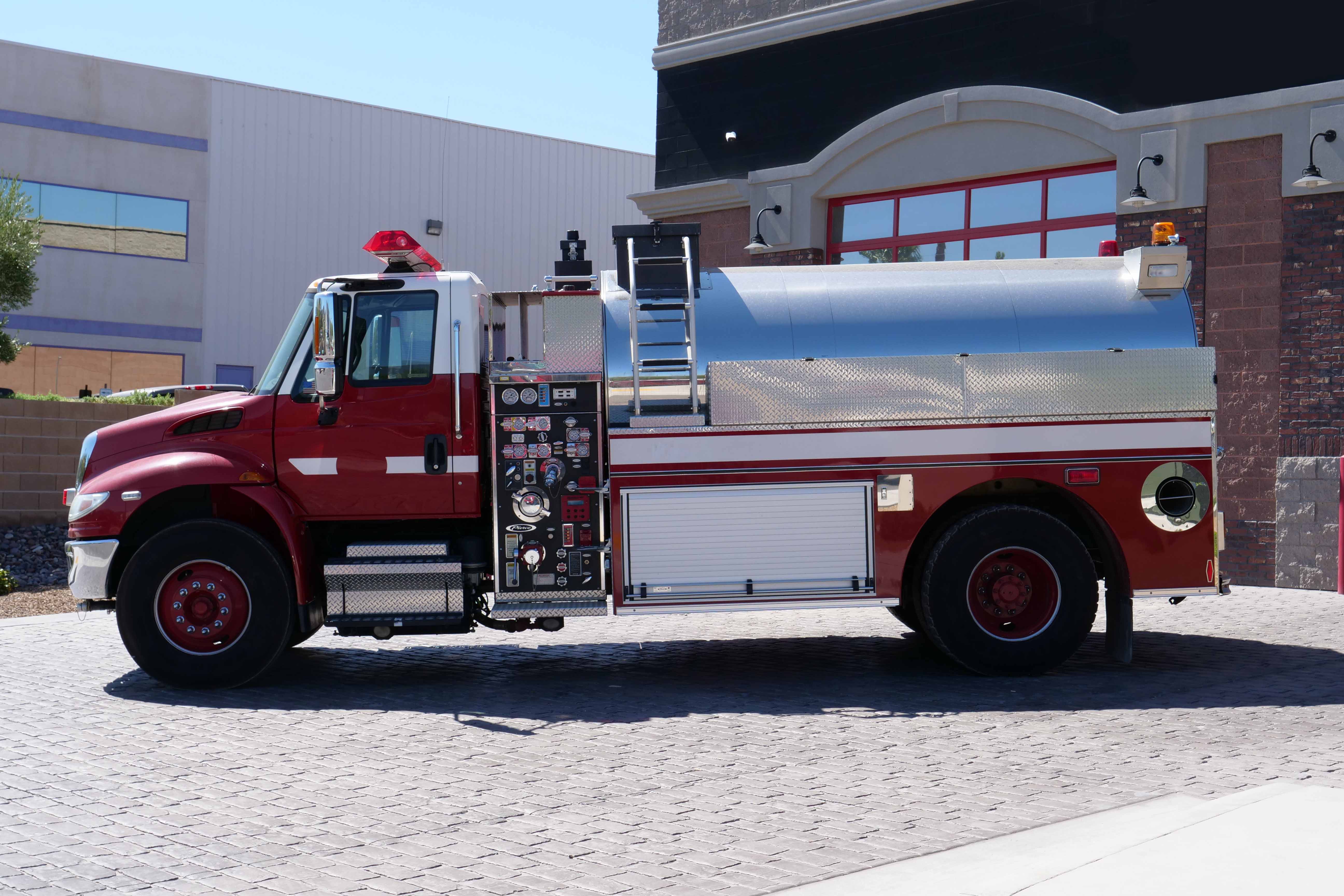 2005 Pierce International Commercial Tanker | Used Truck Details