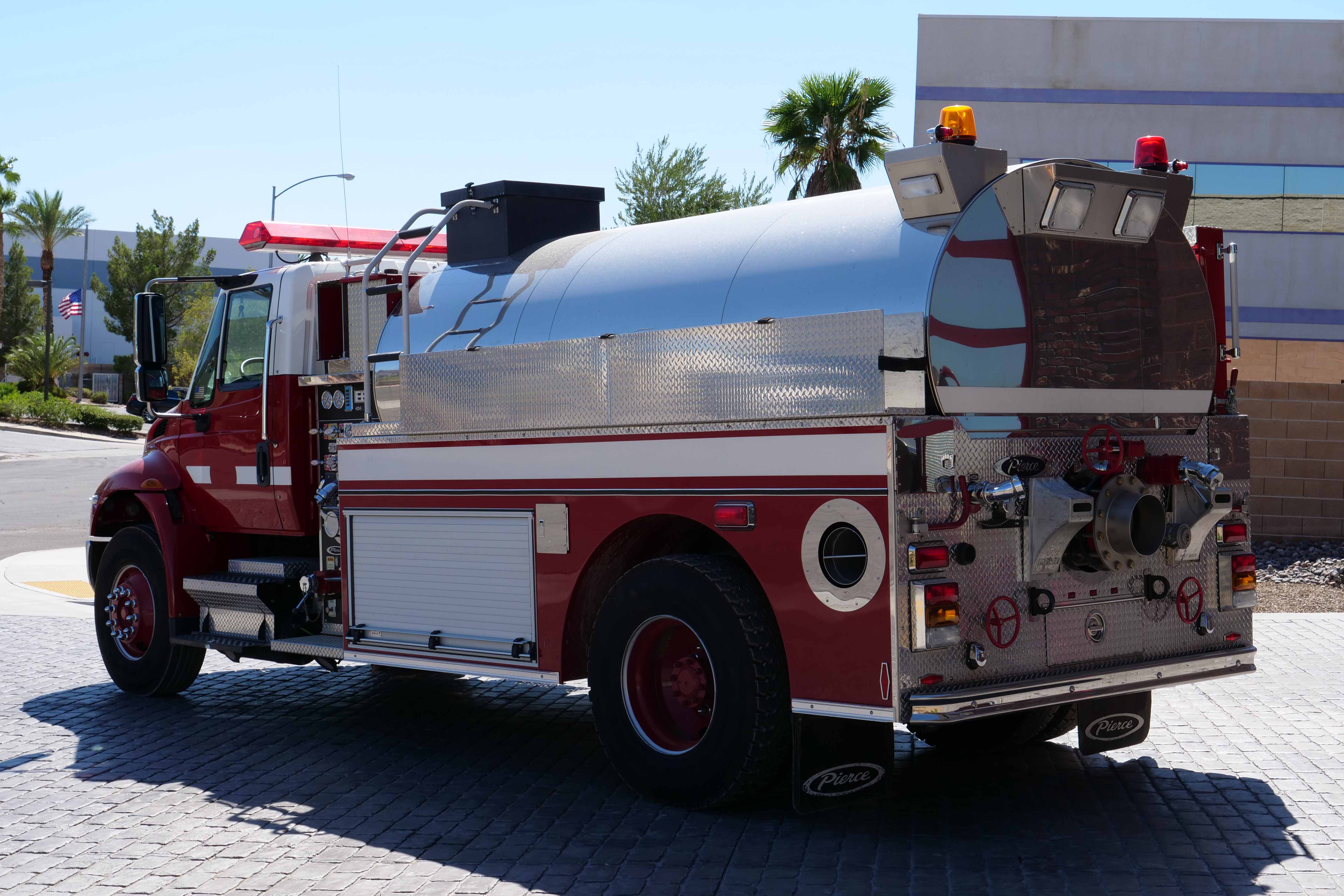 2005 Pierce International Commercial Tanker | Used Truck Details