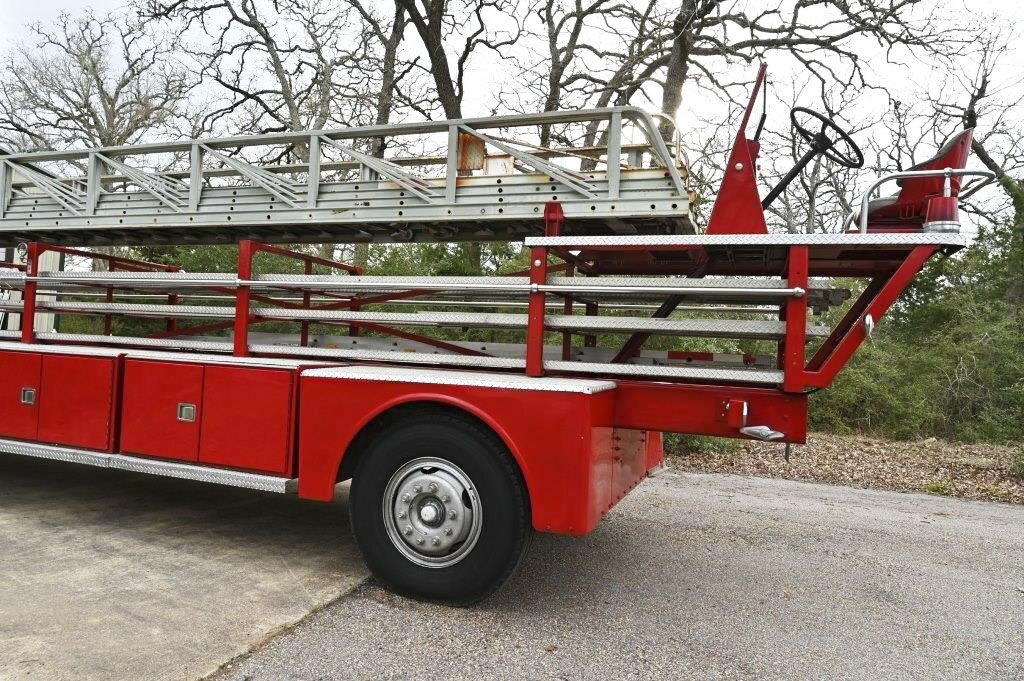 1977 American LaFrance 100 ' Tiller | Used Truck Details