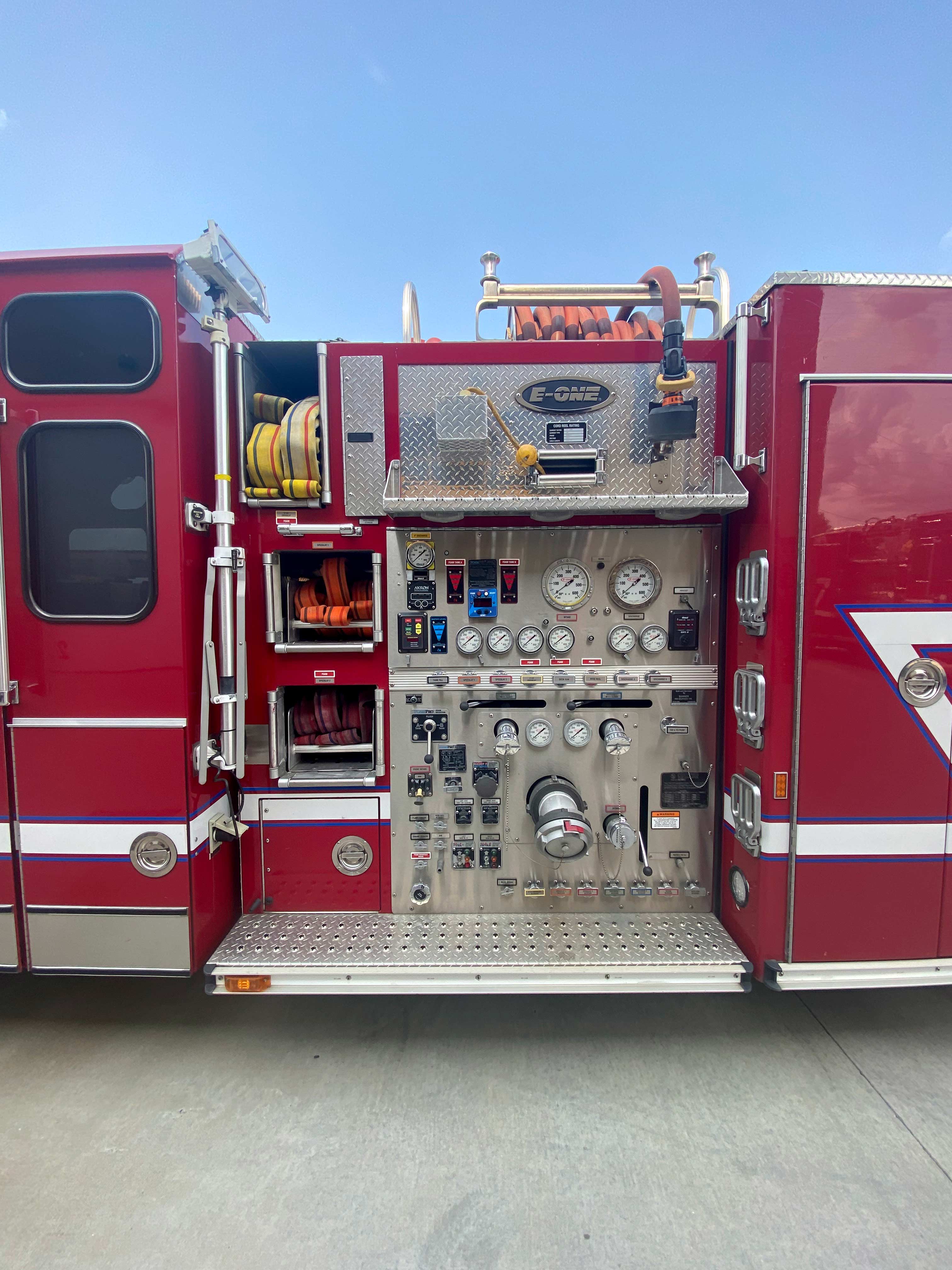 2003 E-One Cyclone II Custom Rescue Pumper | Used Truck Details