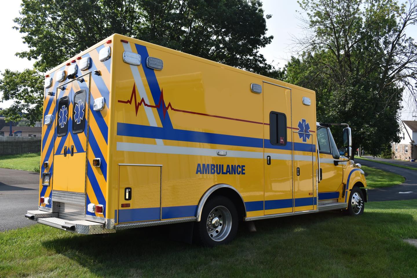 2014 PL Custom International Ambulance | Used Truck Details