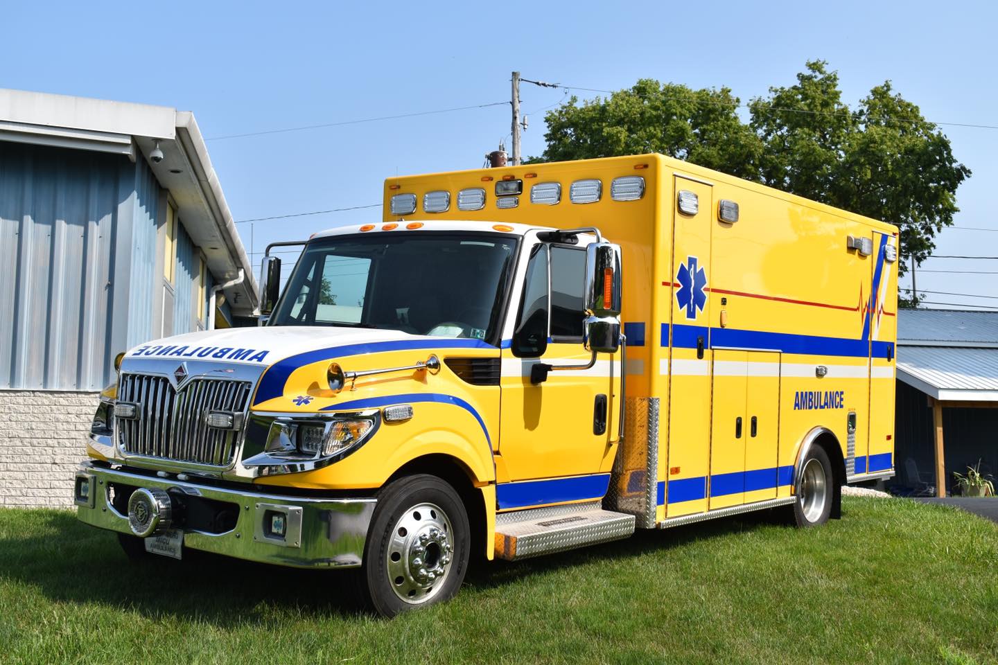 2014 PL Custom International Ambulance | Used Truck Details