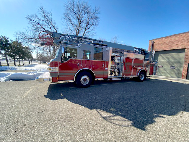 2015 Pierce Impel 100' Quint | Used Truck Details