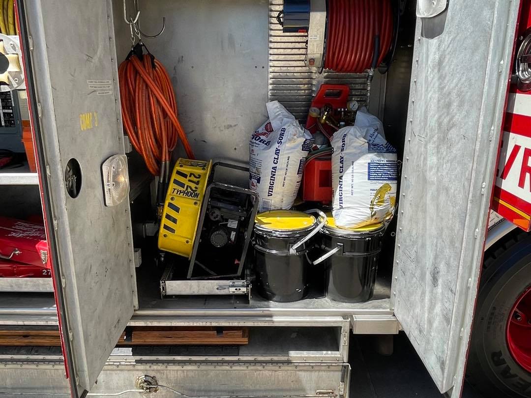 1989 Saulsbury Mack Walk-In Heavy Rescue | Used Truck Details