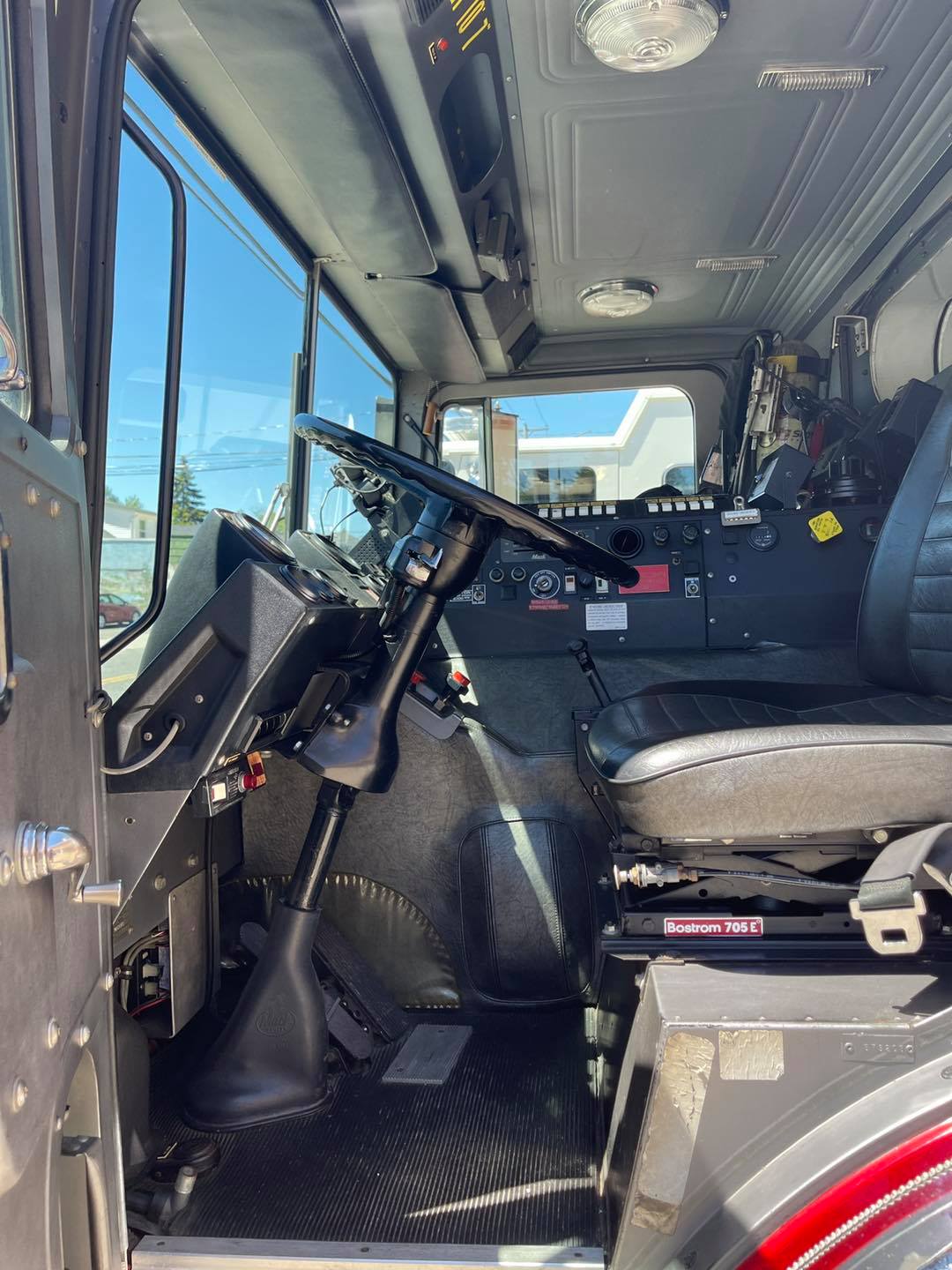 1989 Saulsbury Mack Walk-In Heavy Rescue | Used Truck Details