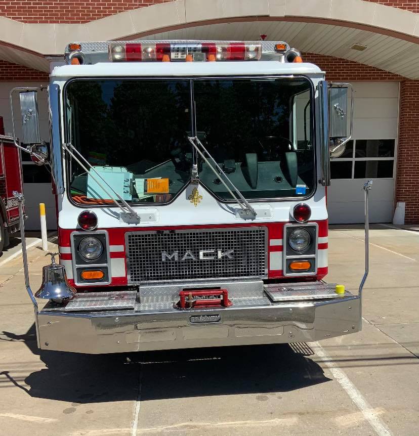 1989 Saulsbury Mack Walk-In Heavy Rescue | Used Truck Details
