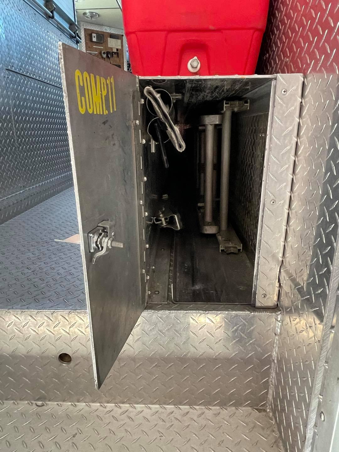 1989 Saulsbury Mack Walk-In Heavy Rescue | Used Truck Details