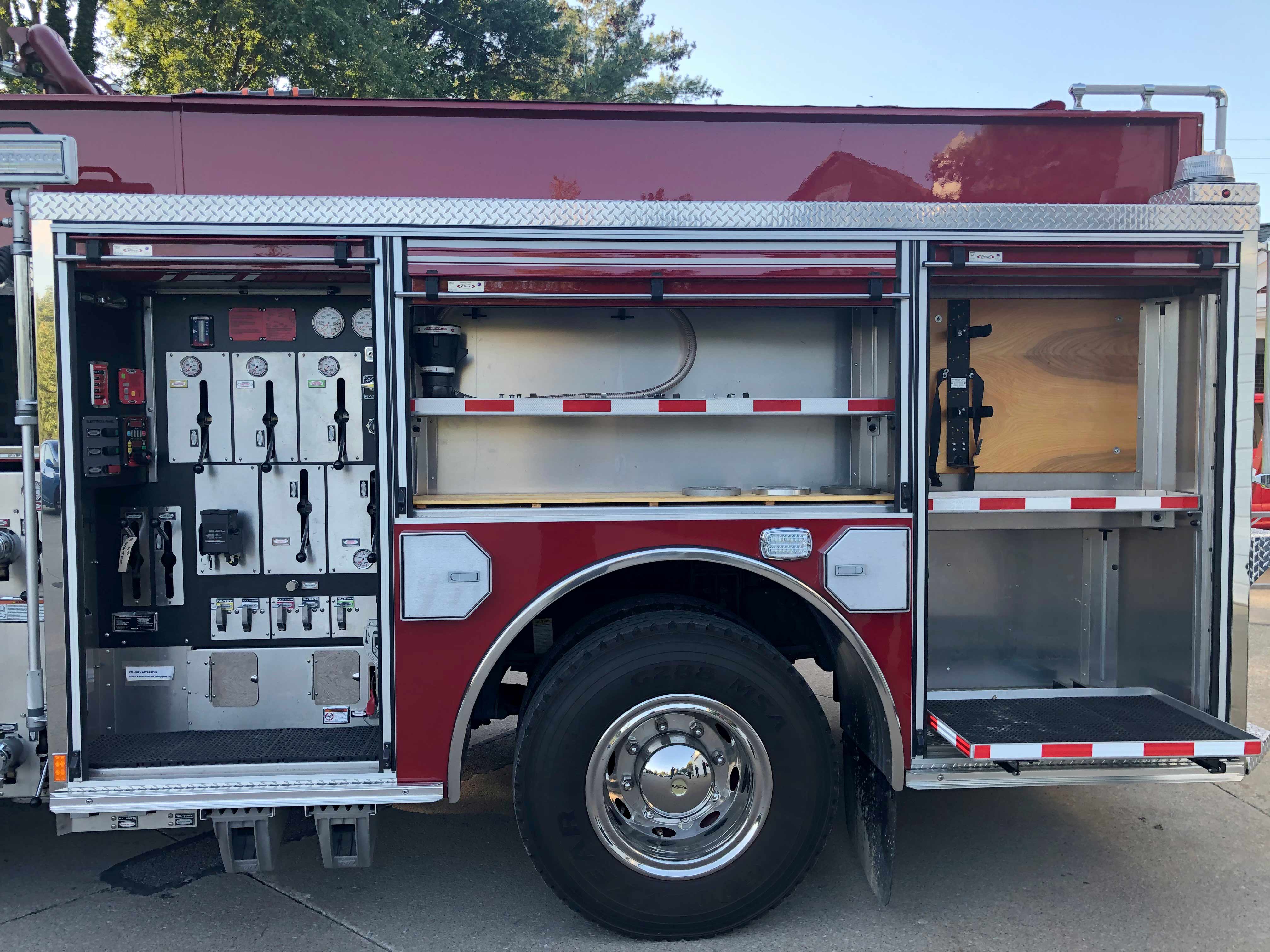 2015 Pierce Freightliner Commercial Pumper | Used Truck Details