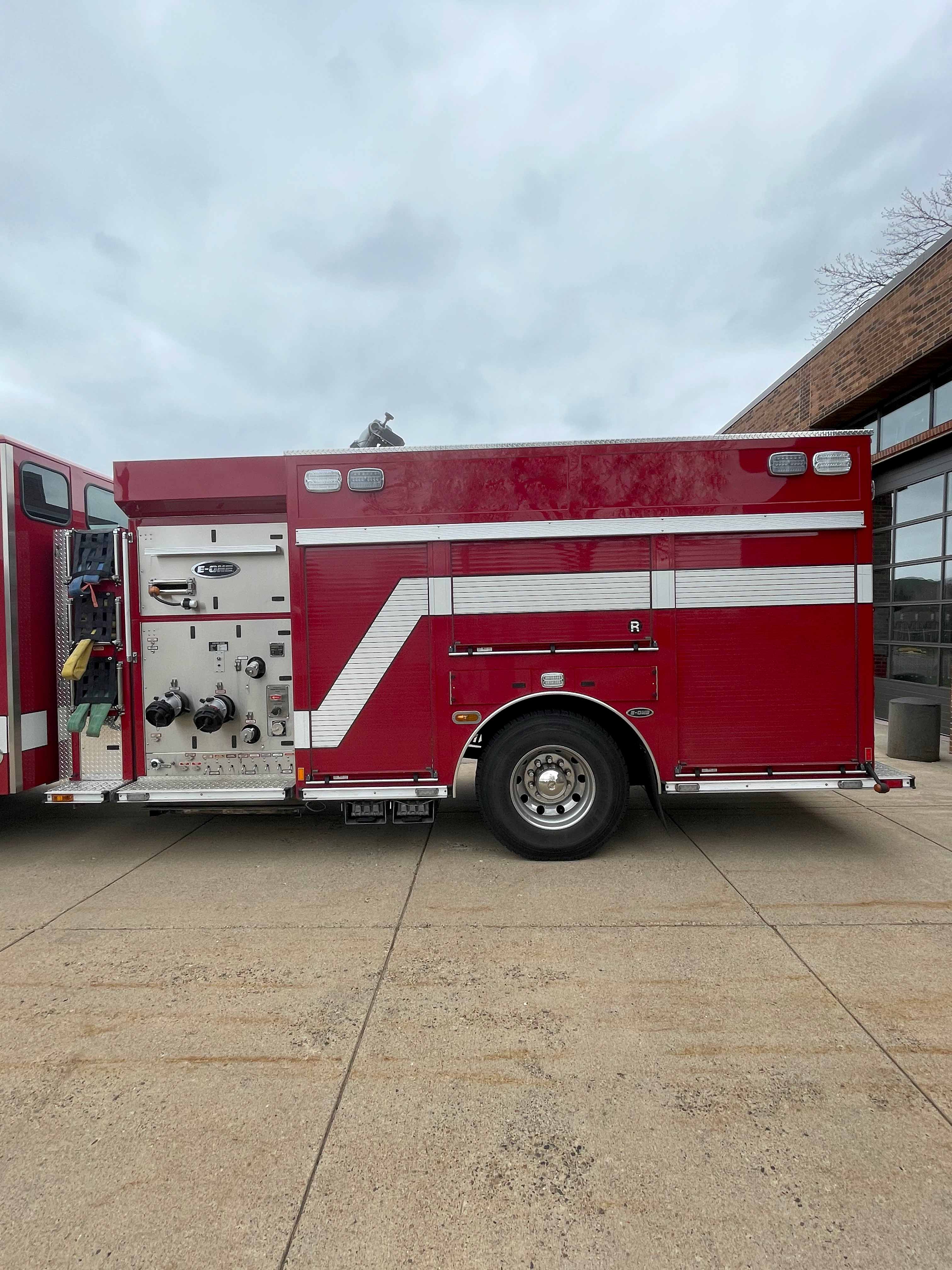 2011 E-One Quest Rescue Pumper | Used Truck Details