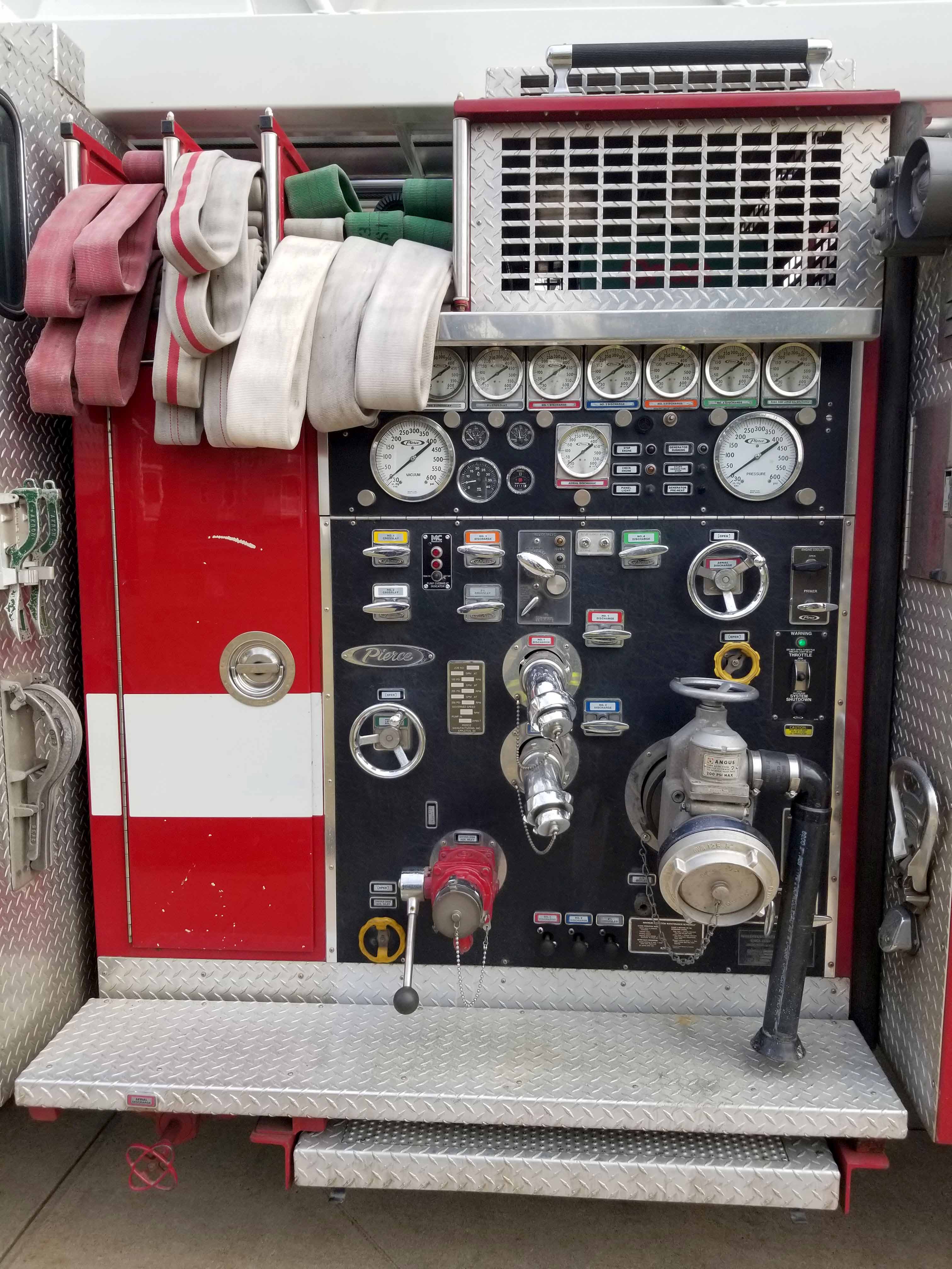 1993 Pierce Lance 100' Platform | Used Truck Details