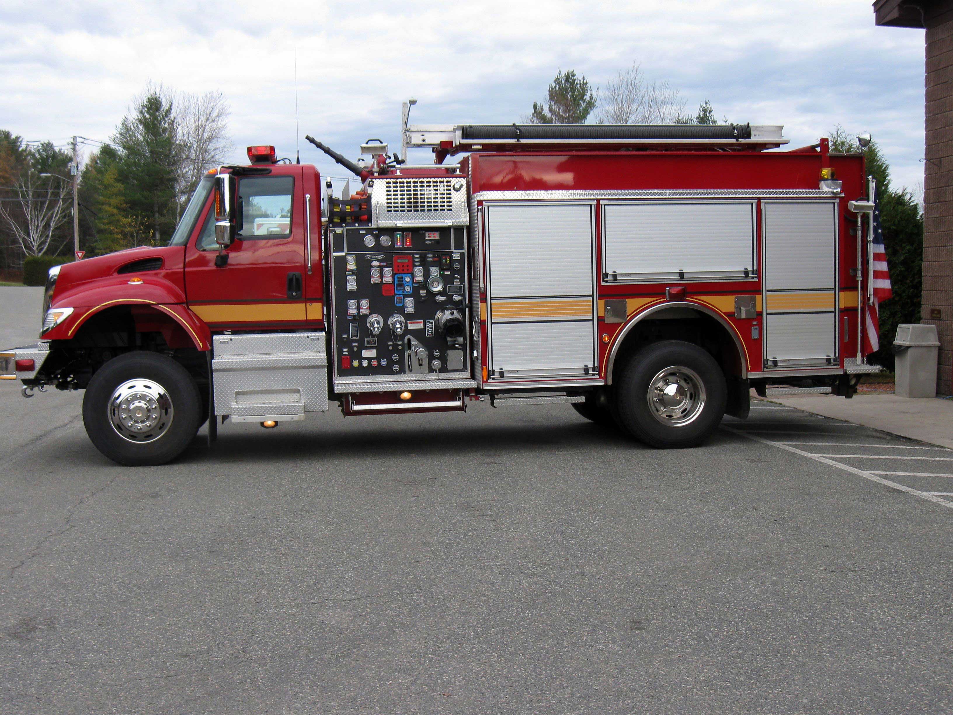 2005 Pierce International Commercial 4x4 Pumper | Used Truck Details