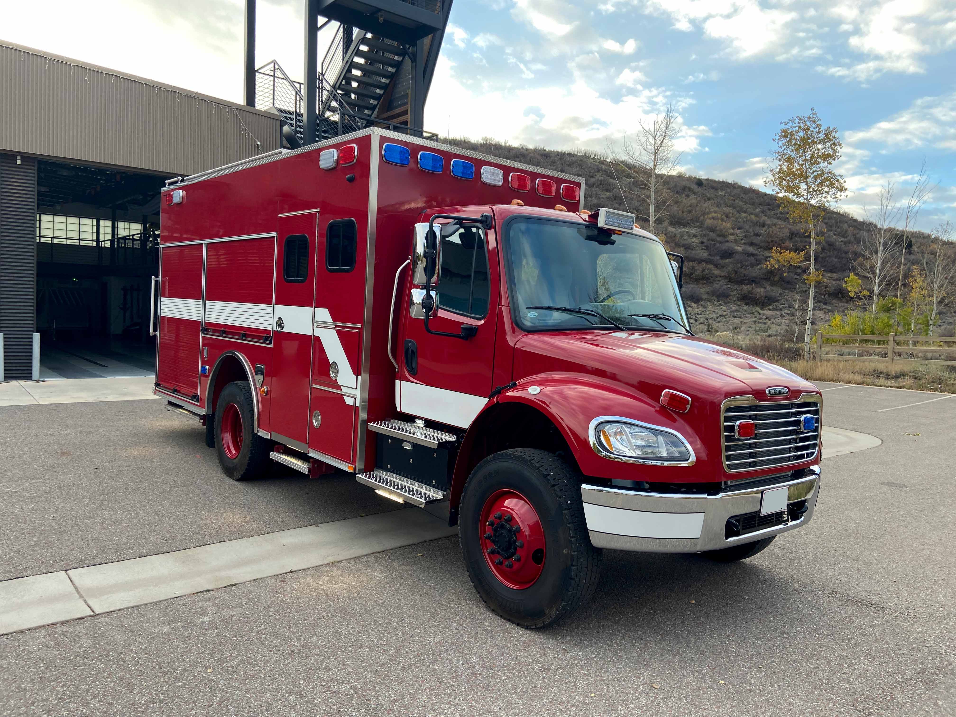 2018 Pierce Freightliner Commercial 4x4 Rescue | Used Truck Details
