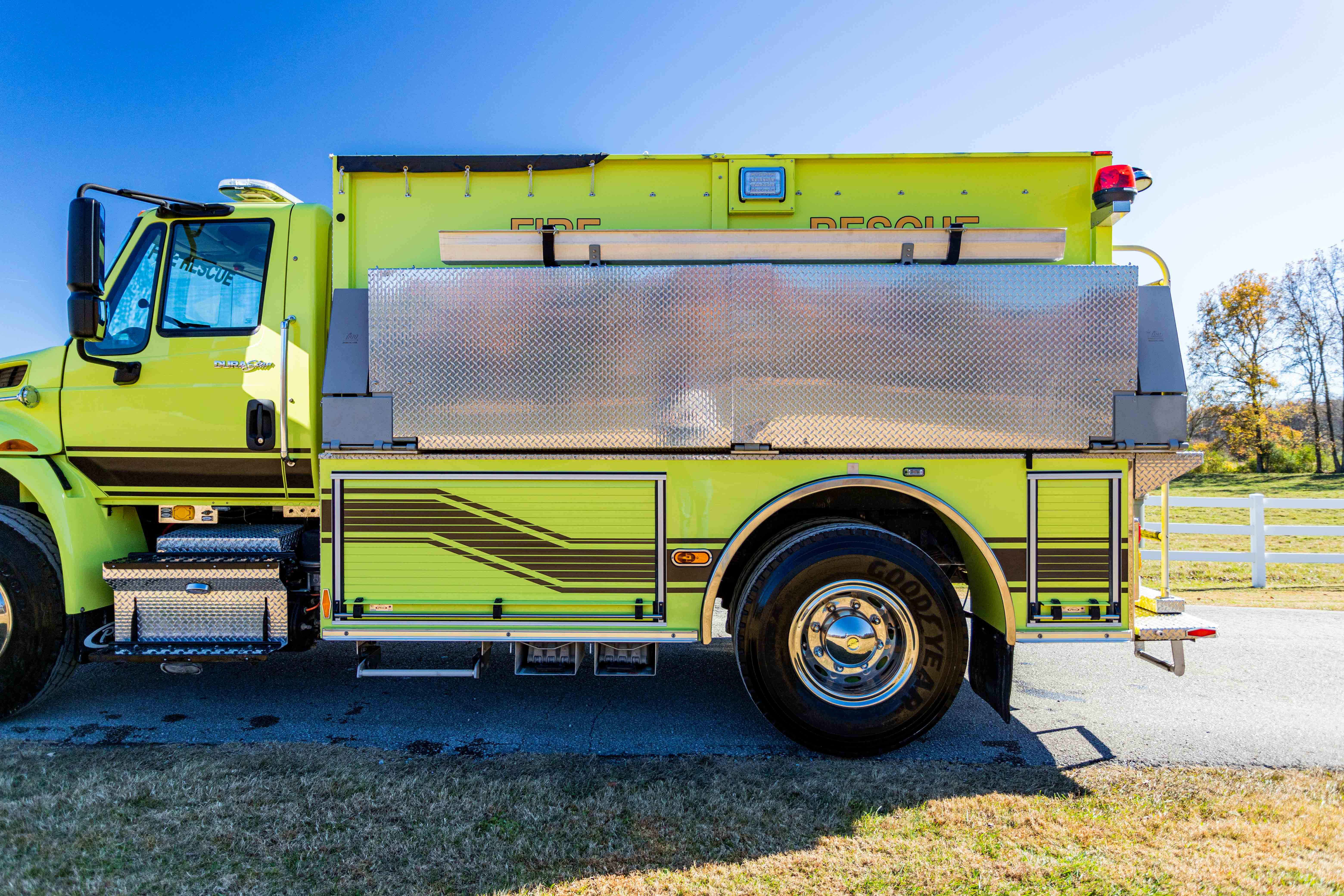 2013 Pierce International Commercial Tanker | Used Truck Details