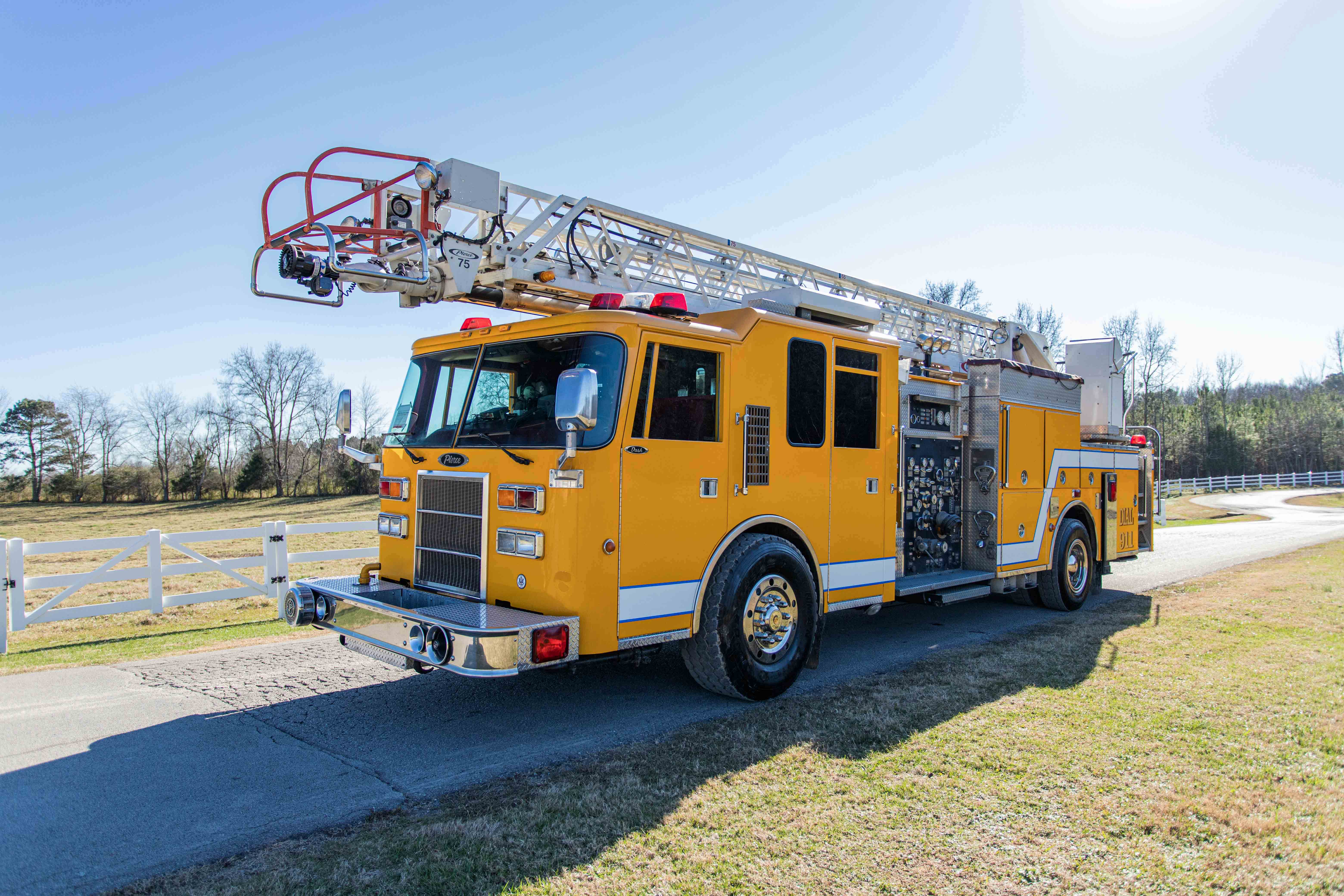 1996 Pierce Dash 75' Quint | Used Truck Details