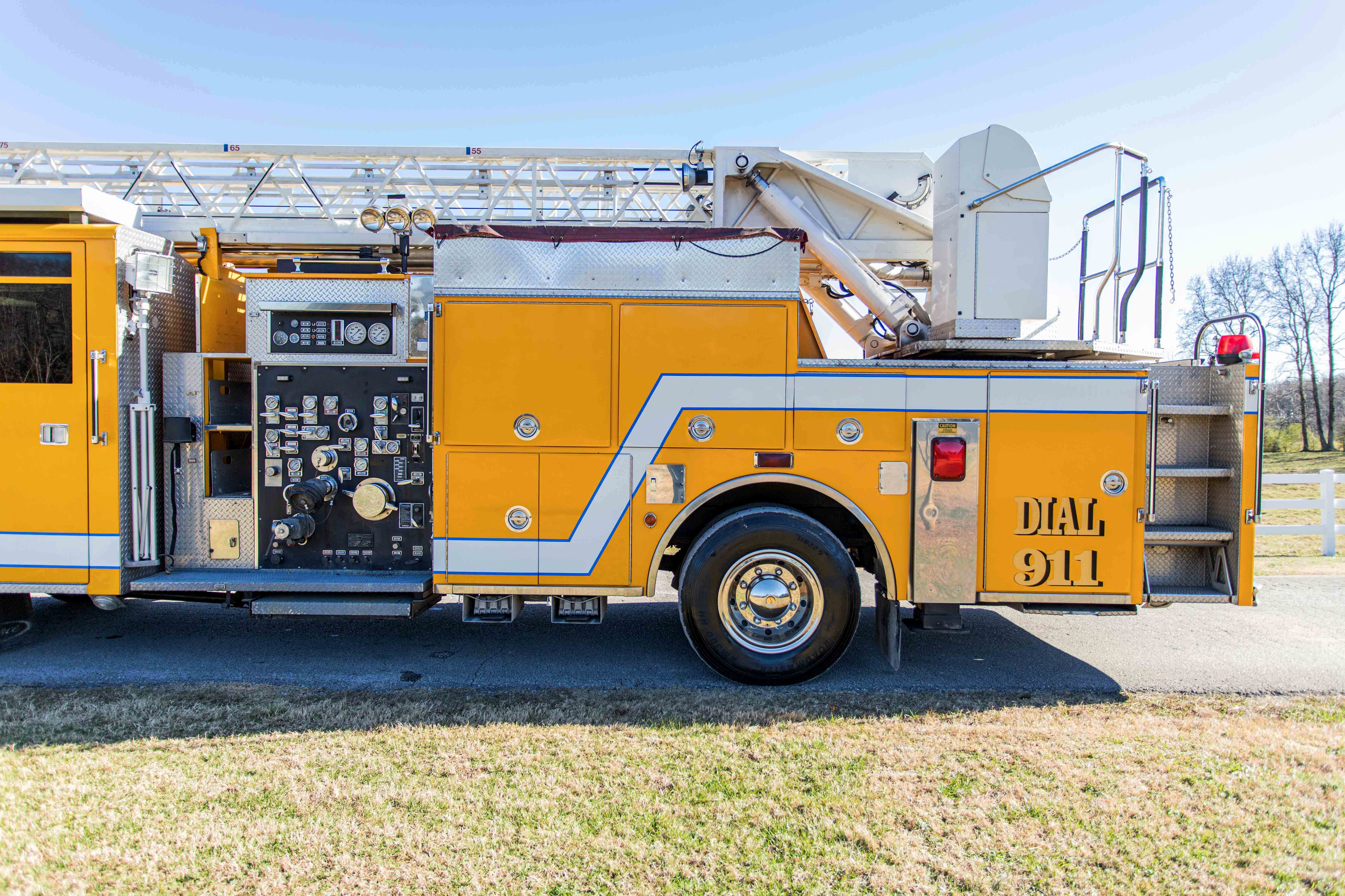 1996 Pierce Dash 75' Quint | Used Truck Details