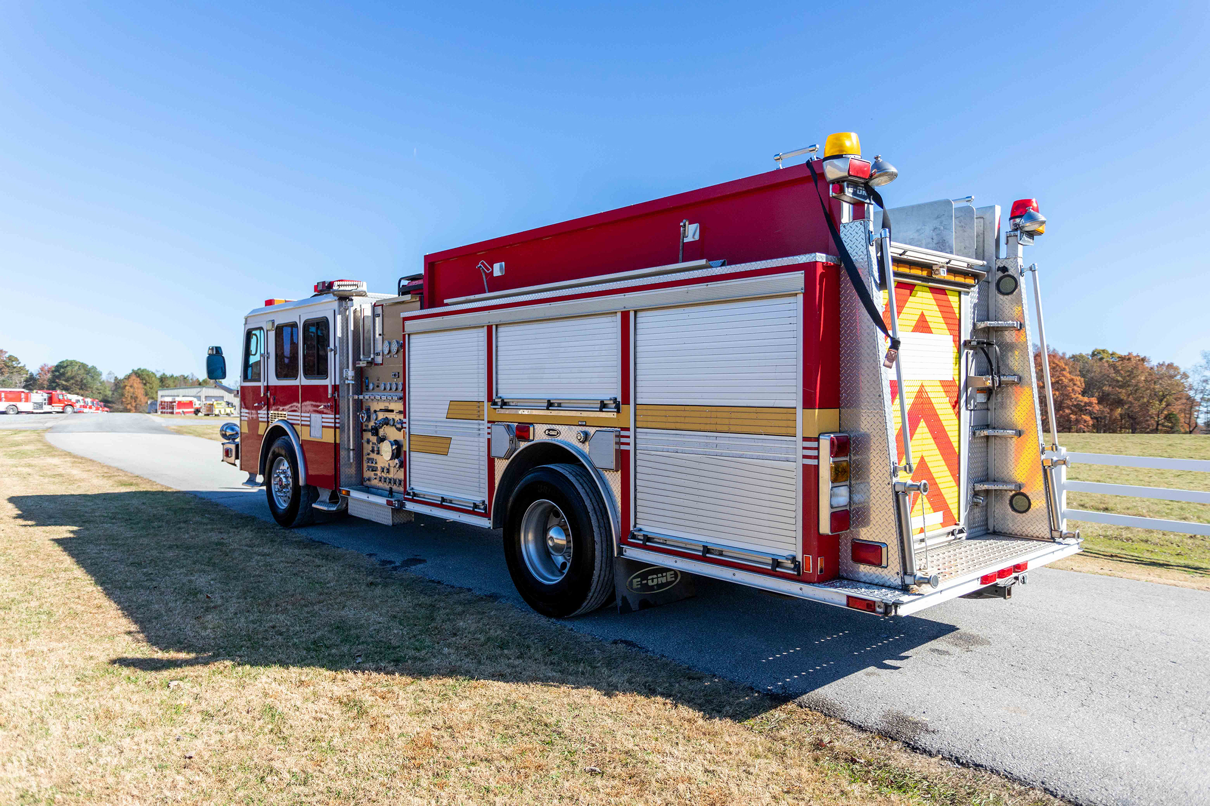 2003 E-One Typhoon Custom Pumper | Used Truck Details
