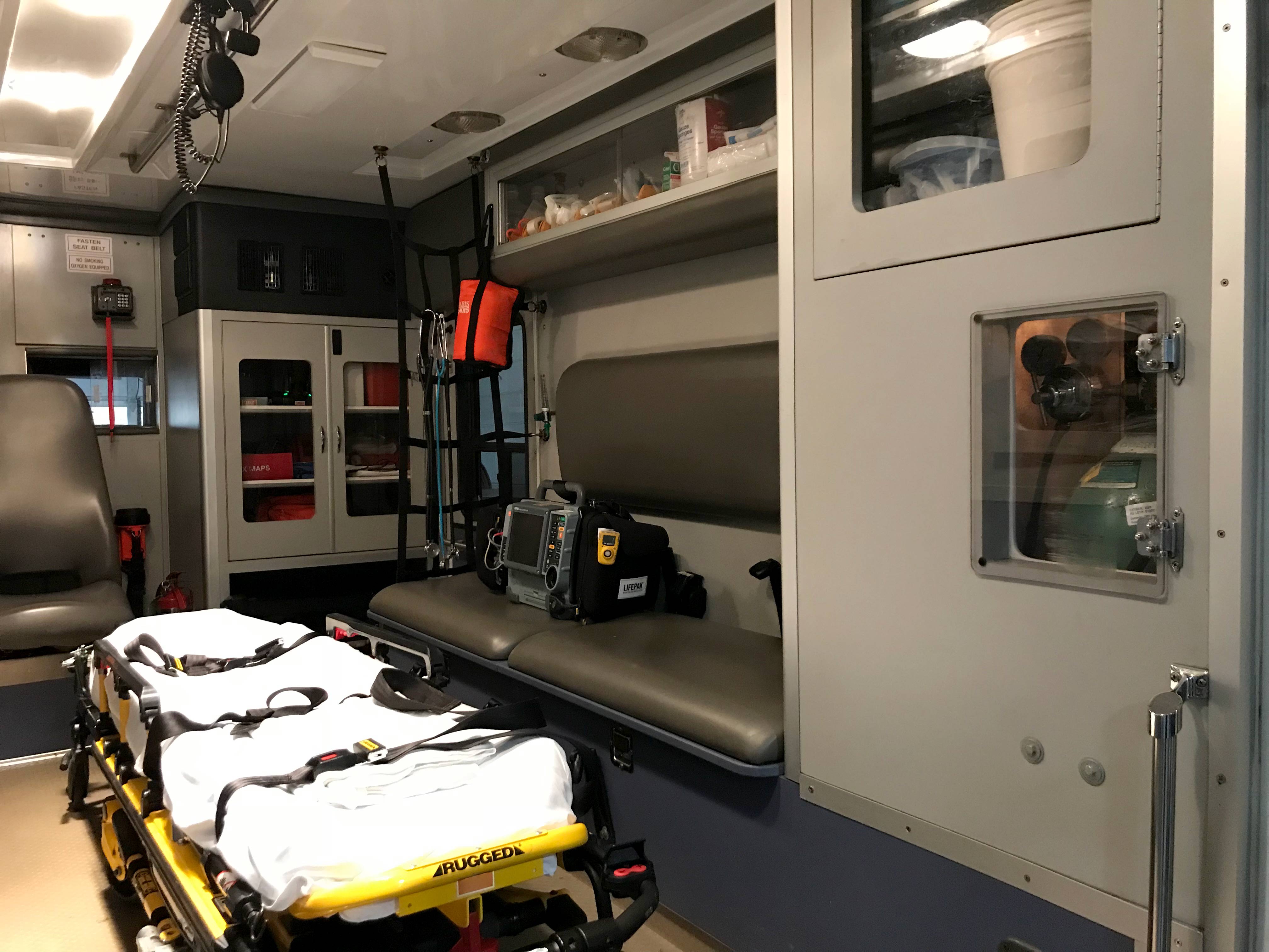 2005 Wheeled Coach International Ambulance | Used Truck Details