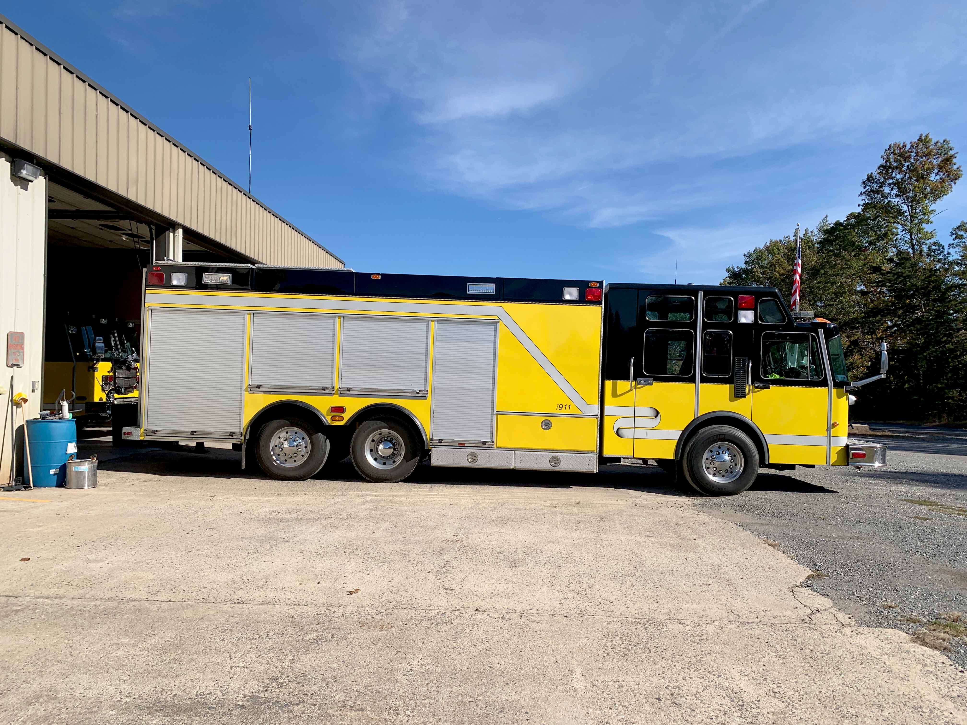 1996 4 Guys Spartan Custom Heavy Rescue | Used Truck Details