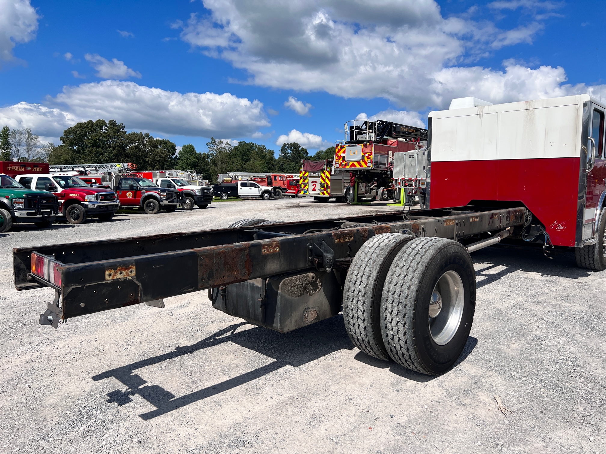 2003 Spartan Gladiator CHASSIS ONLY | Used Truck Details