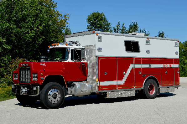 1988 Saulsbury Mack Commercial Walk-in Wet Rescue | Used Truck Details