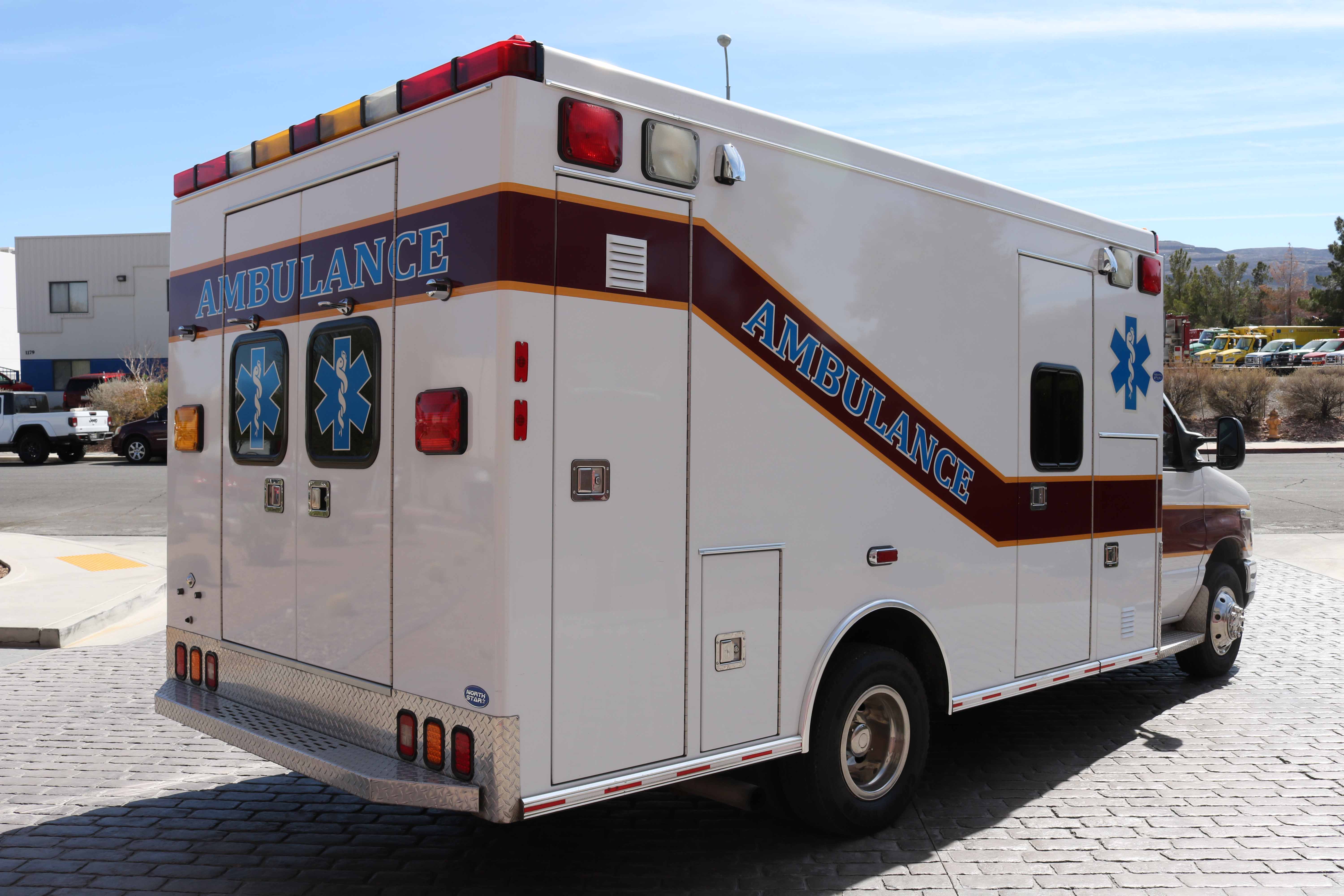 2009 North Star Ford E-450 Ambulance | Used Truck Details
