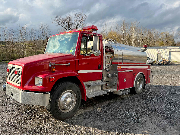 1999 4 Guys Freightliner Commercial Tanker | Used Truck Details