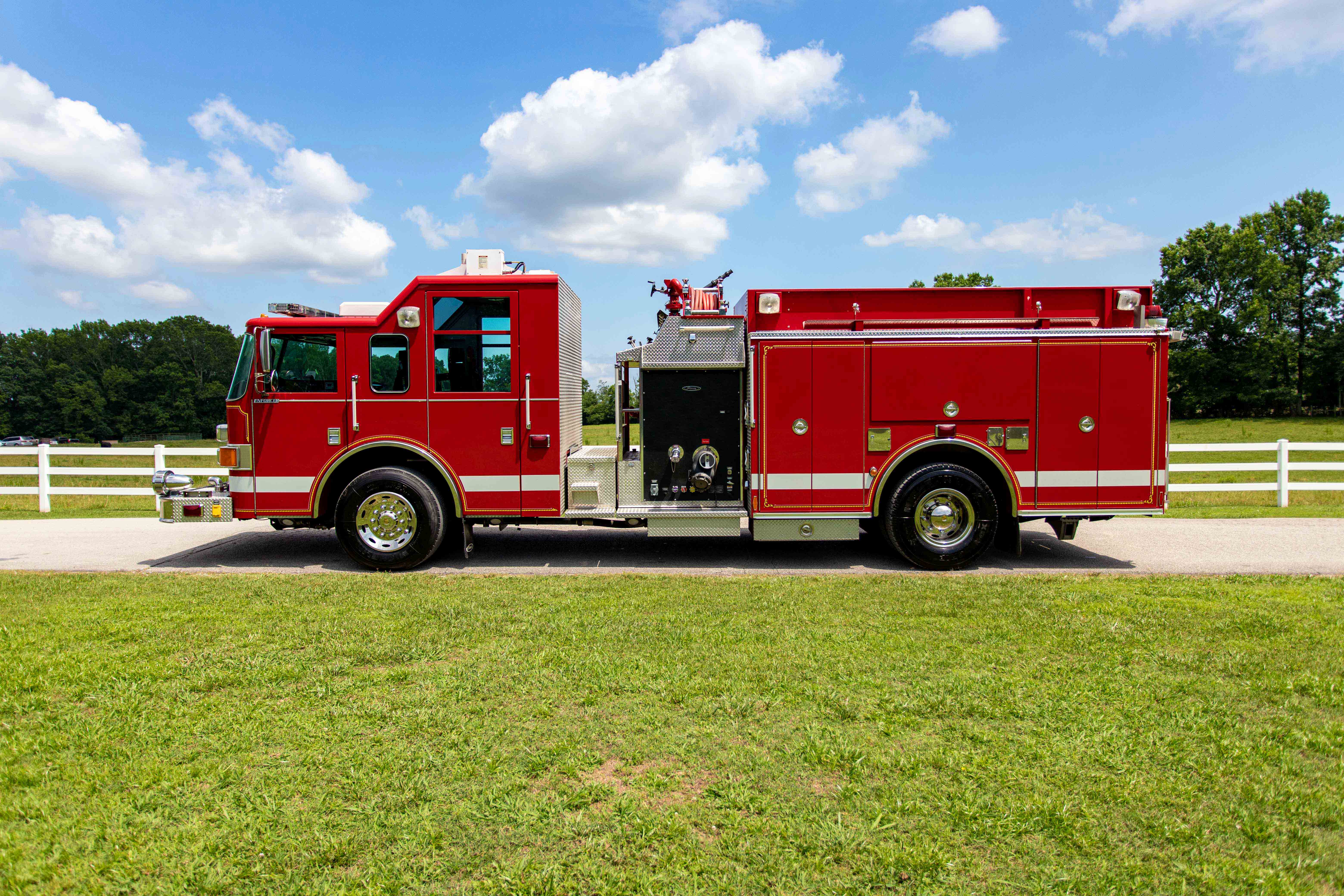 2004 Pierce Enforcer Pumper | Used Truck Details