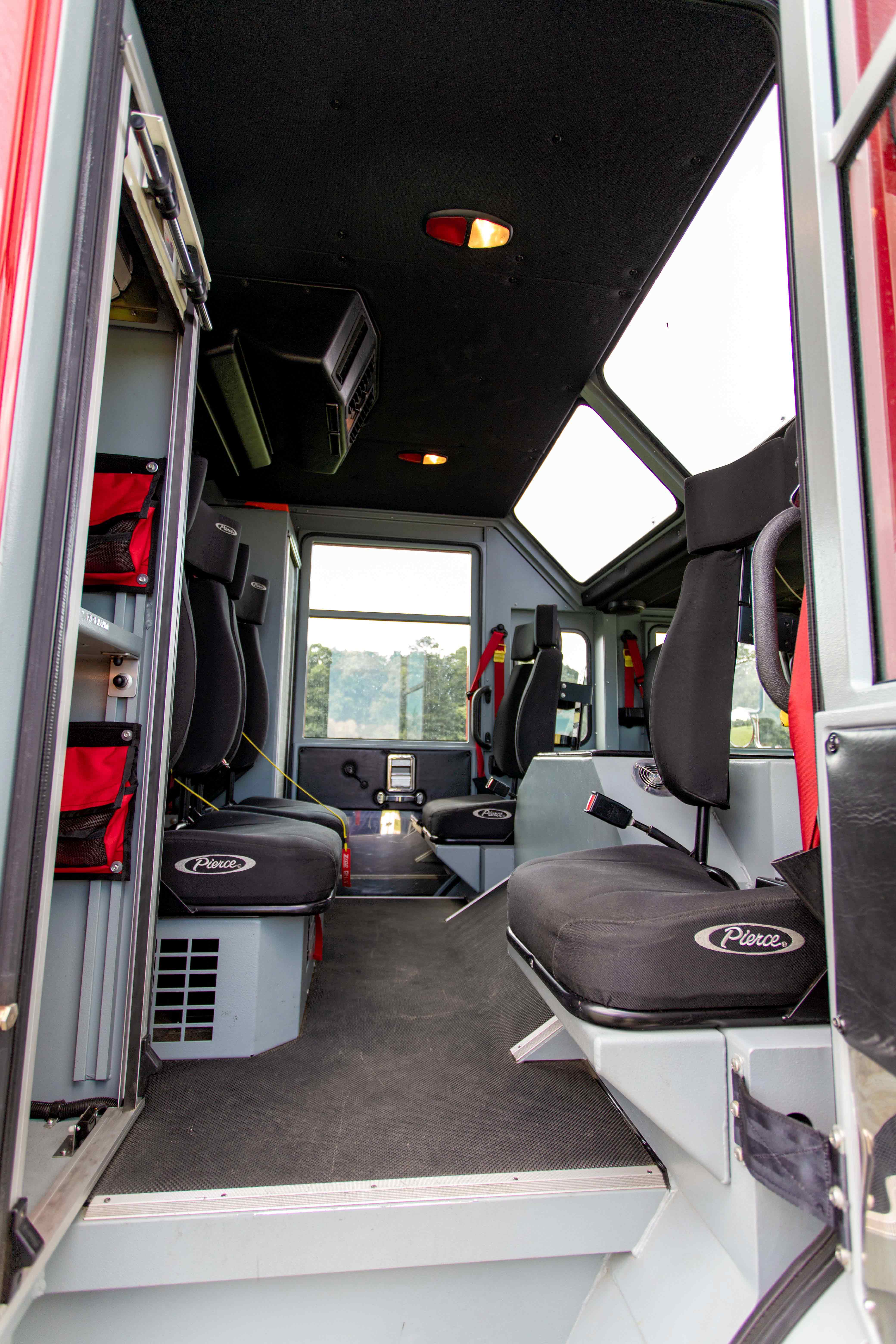 2004 Pierce Enforcer Pumper | Used Truck Details