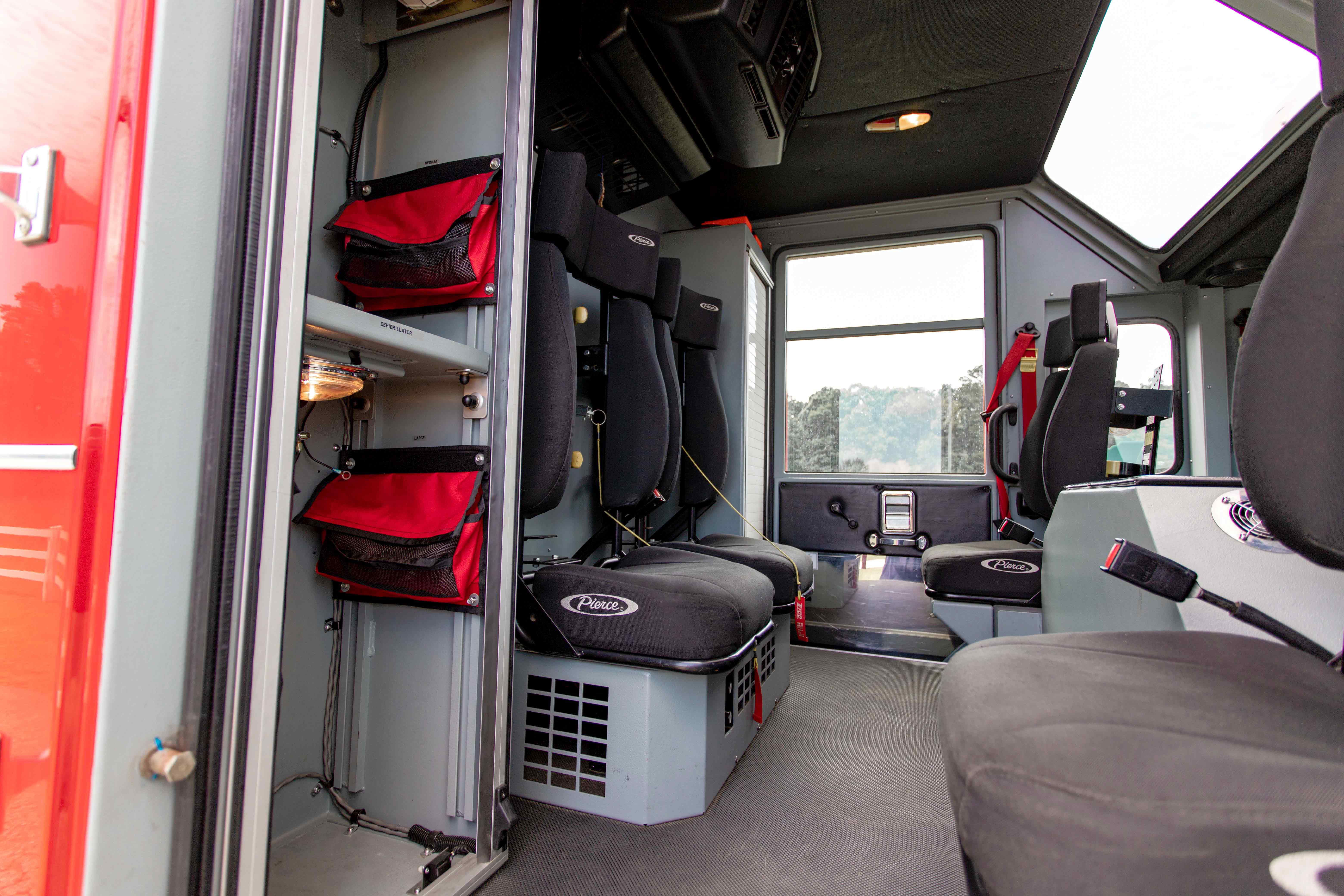 2004 Pierce Enforcer Pumper | Used Truck Details