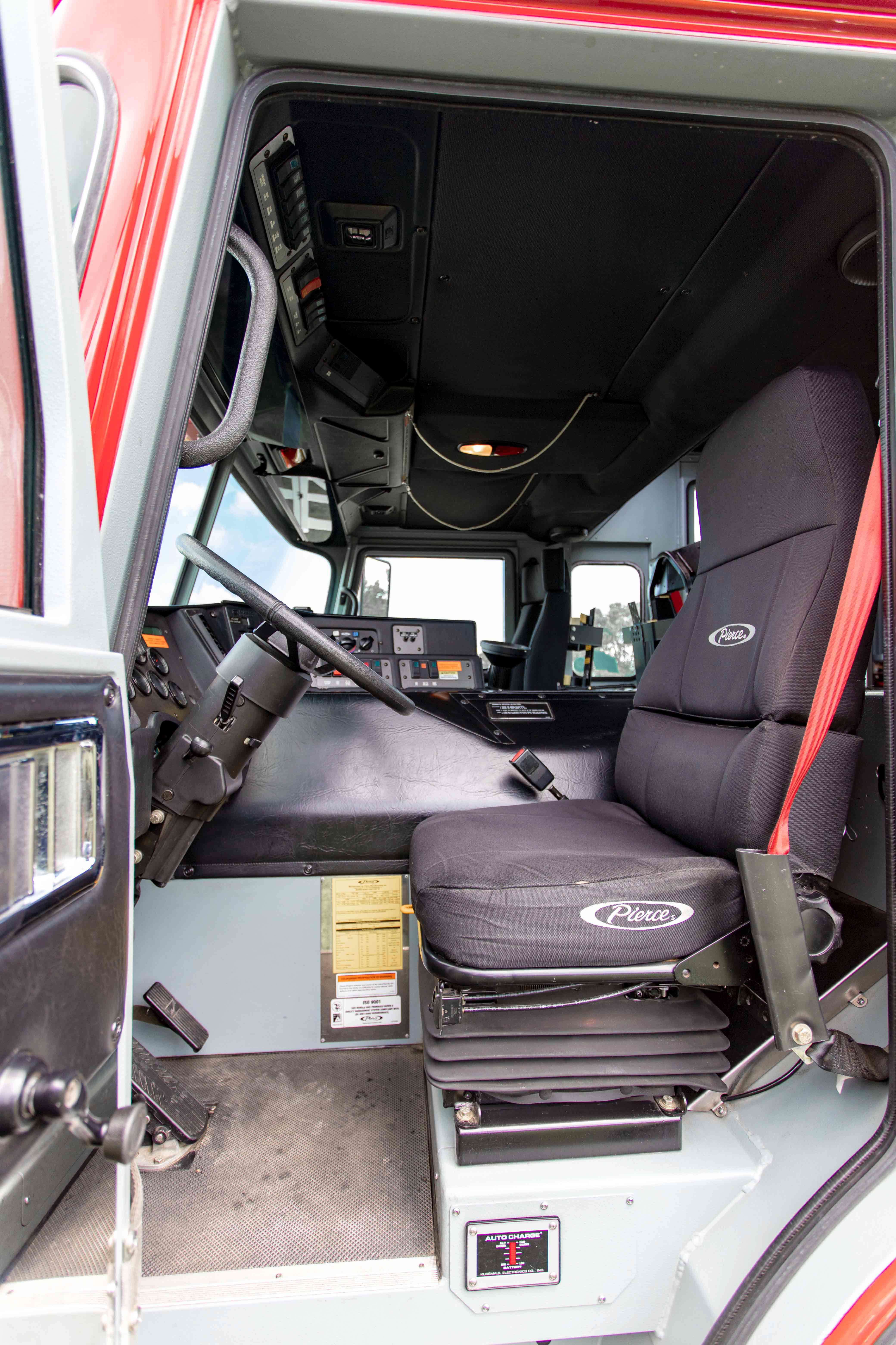 2004 Pierce Enforcer Pumper | Used Truck Details