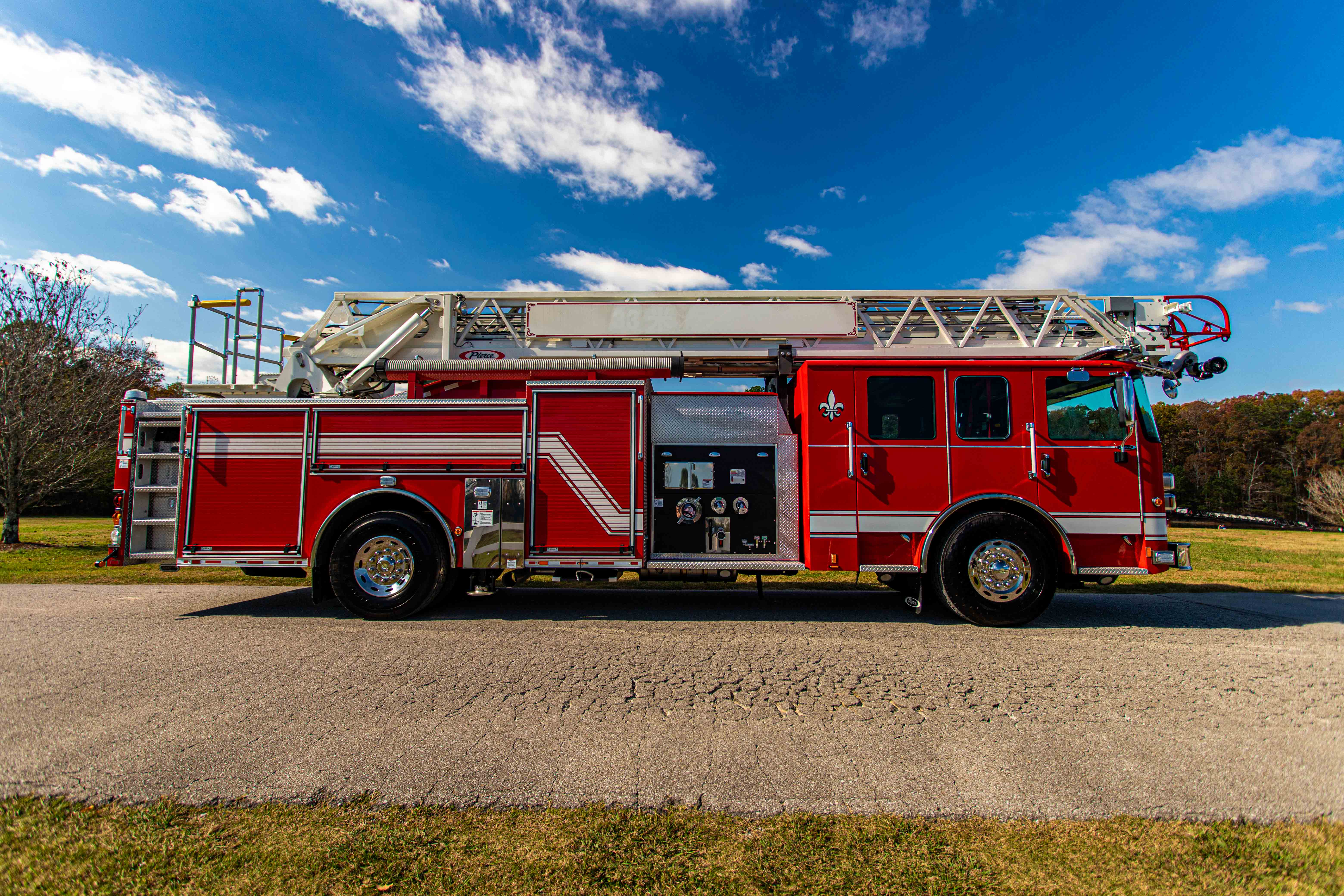 2022 Pierce Ascendant 107' Quint | Used Truck Details