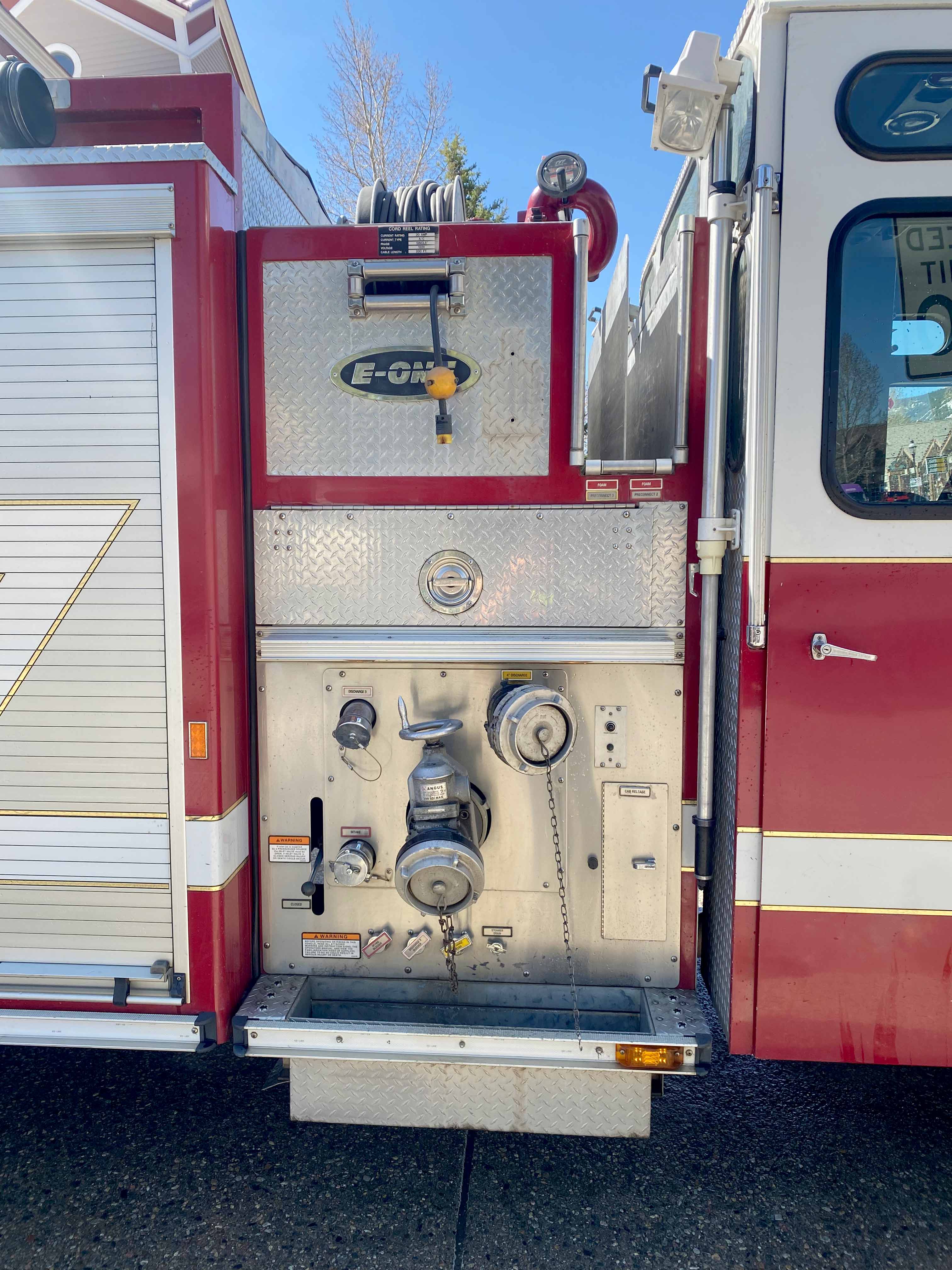 2004 E-One Cyclone II Pumper | Used Truck Details