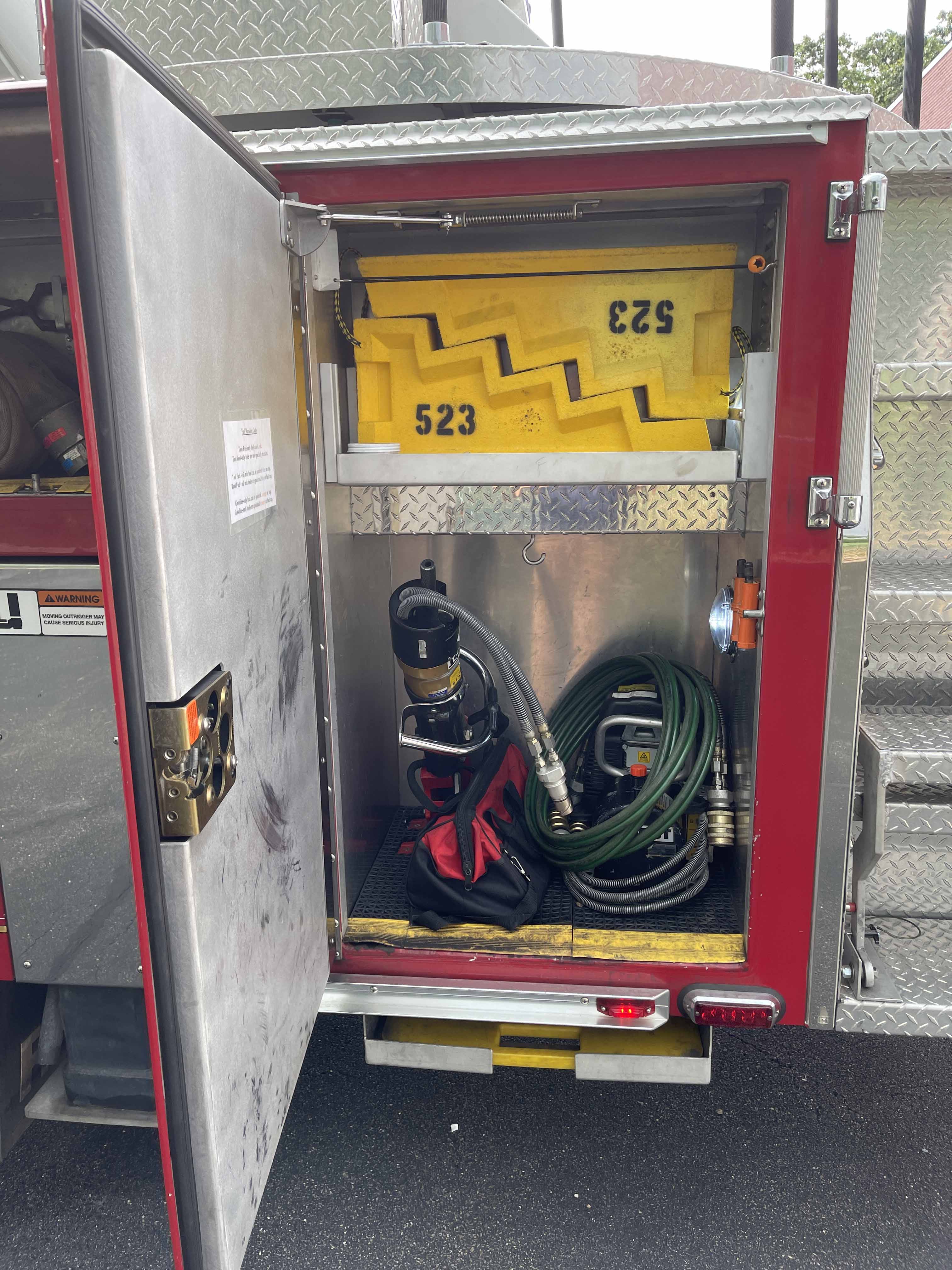 2006 Ferrara Igniter 77' Quint | Used Truck Details