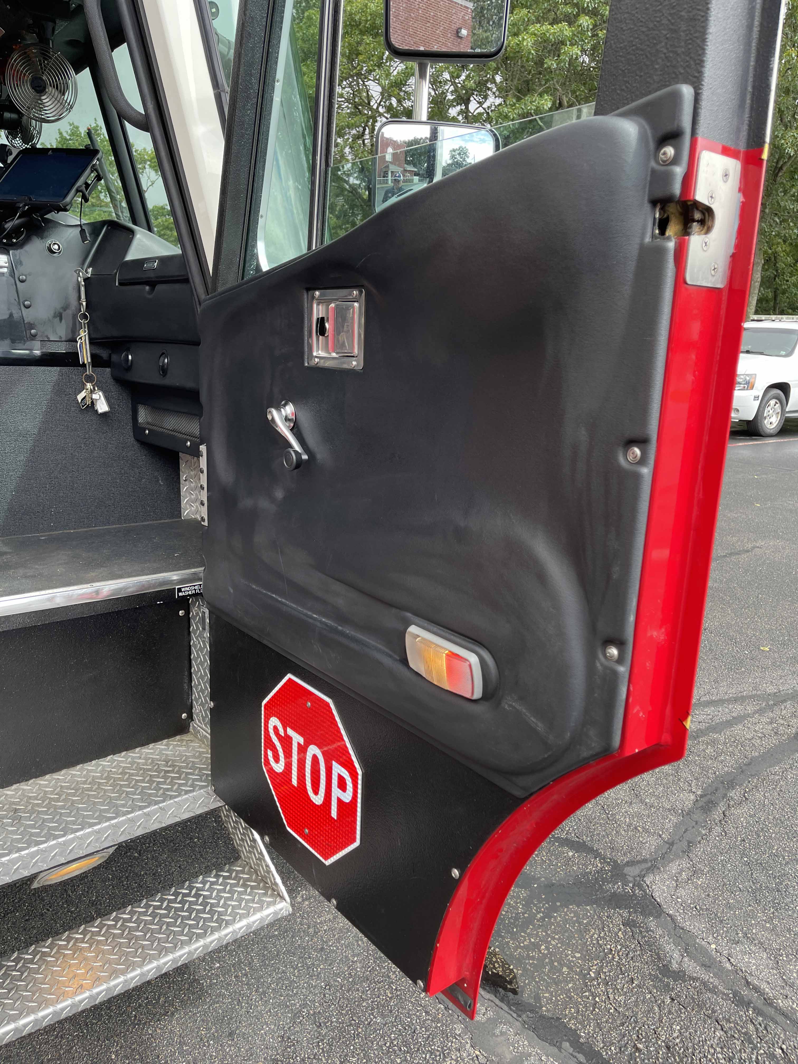 2006 Ferrara Igniter 77' Quint | Used Truck Details