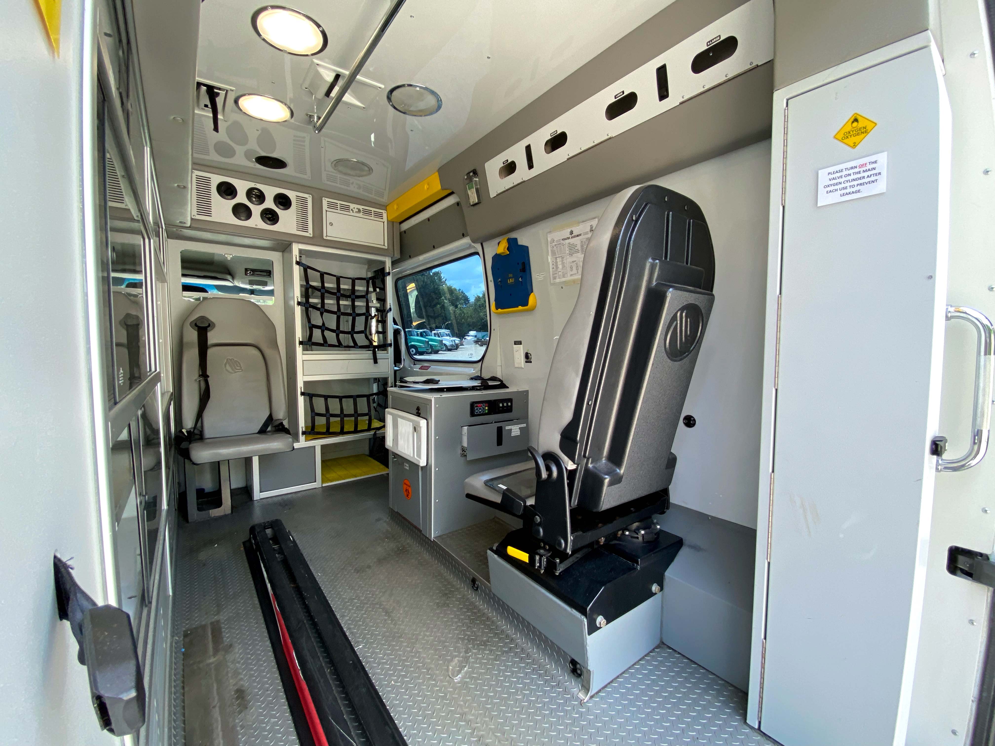 2016 Mercedes Benz Sprinter Ambulance | Used Truck Details