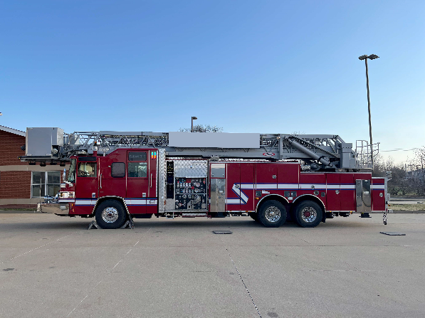 2009 Pierce Quantum 100' Platform | Used Truck Details