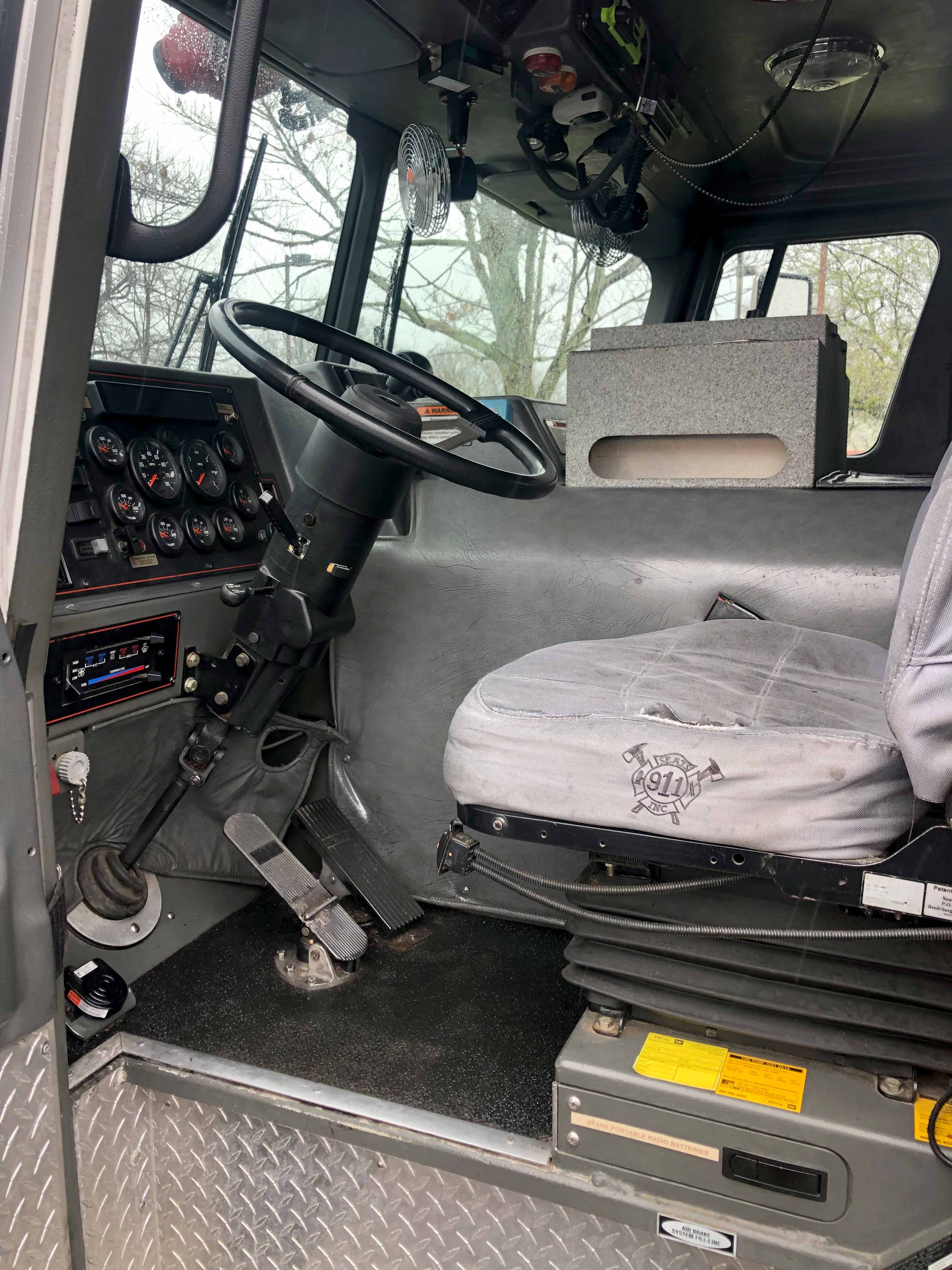 2002 E-One Cyclone II100' Aerial | Used Truck Details