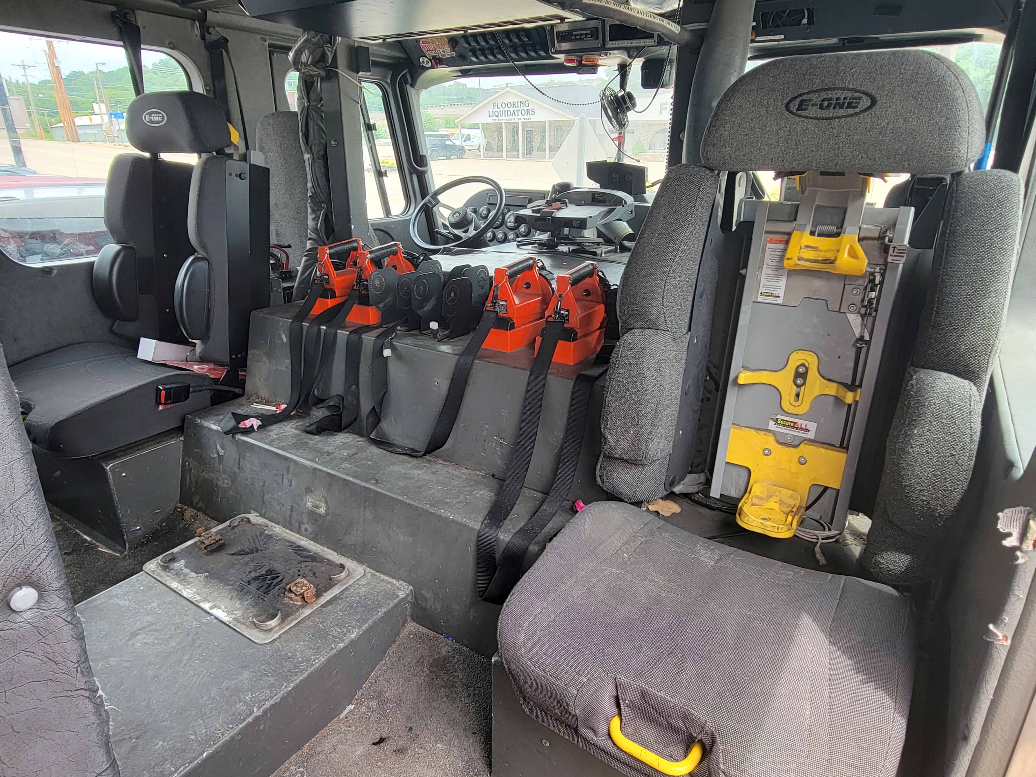 2001 E-One Cyclone II 95' Aerial | Used Truck Details