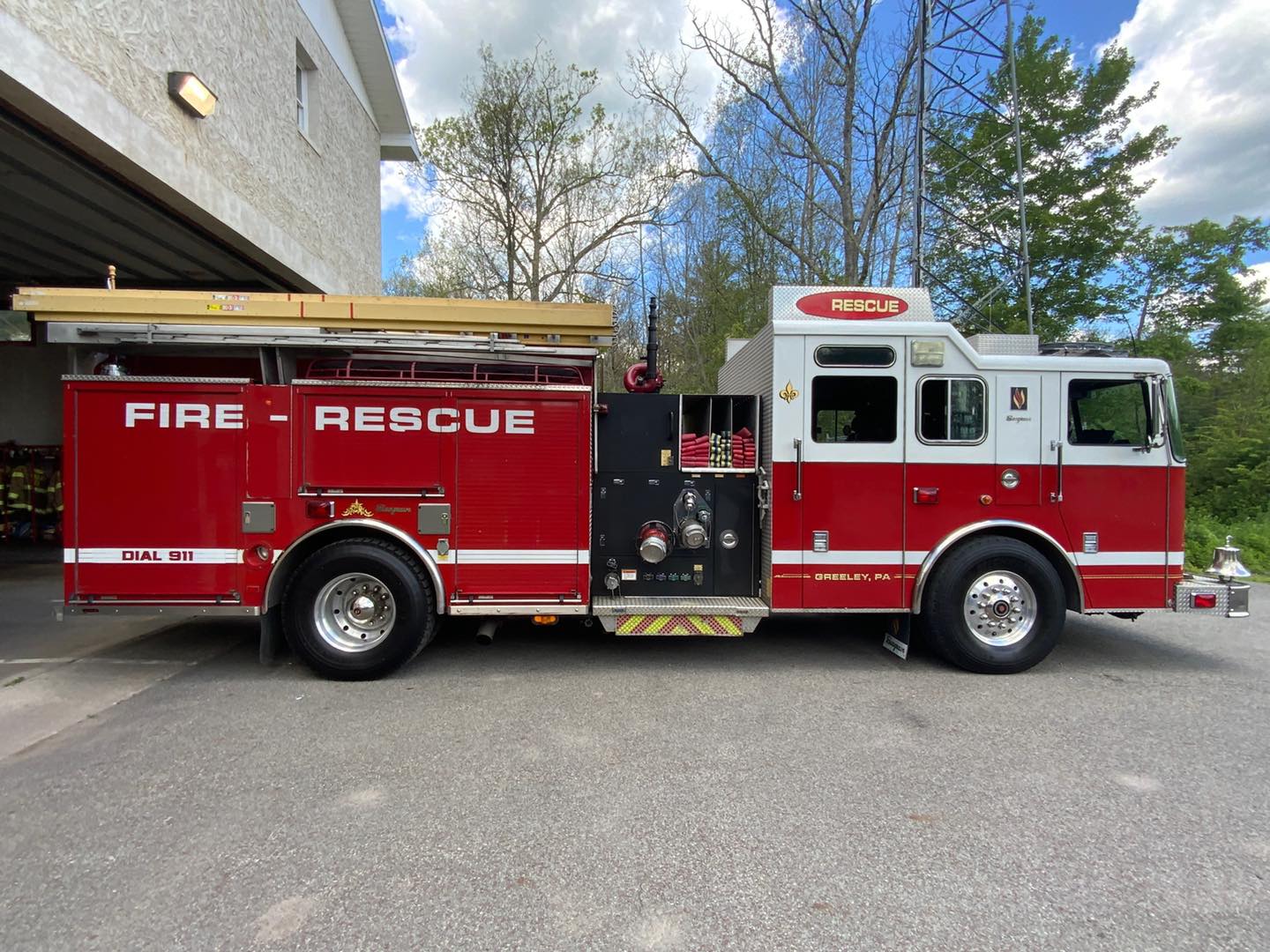 2004 Seagrave Custom Rescue Pumper | Used Truck Details