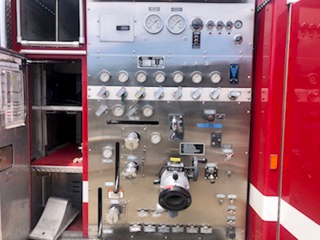 2000 E-One Cyclone II Pumper | Used Truck Details
