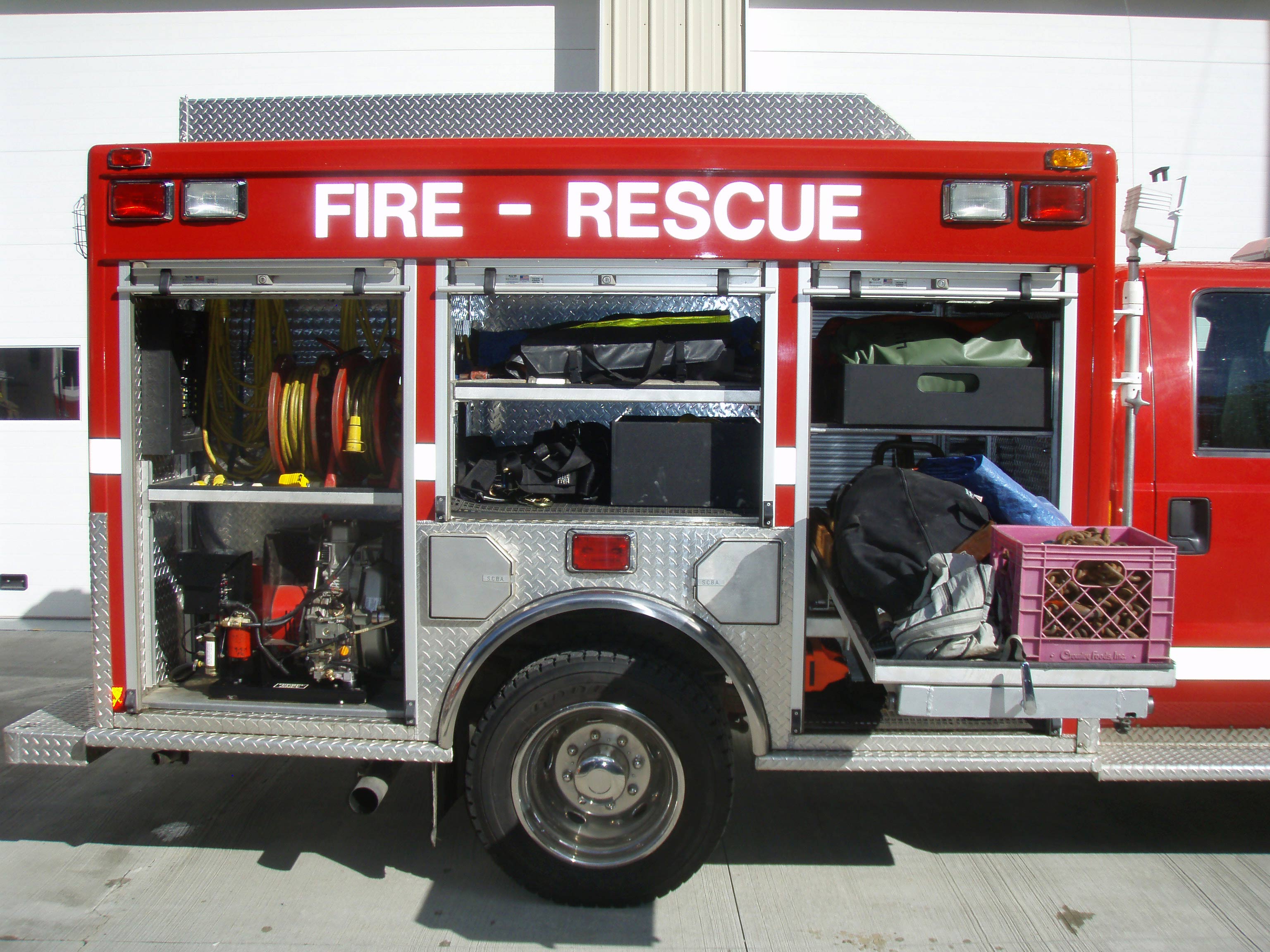2001 Pierce Ford F-550 4x4 Light Rescue | Used Truck Details