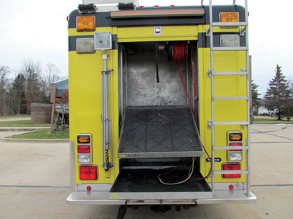 1999 Spartan Hackney Heavy Rescue | Used Truck Details