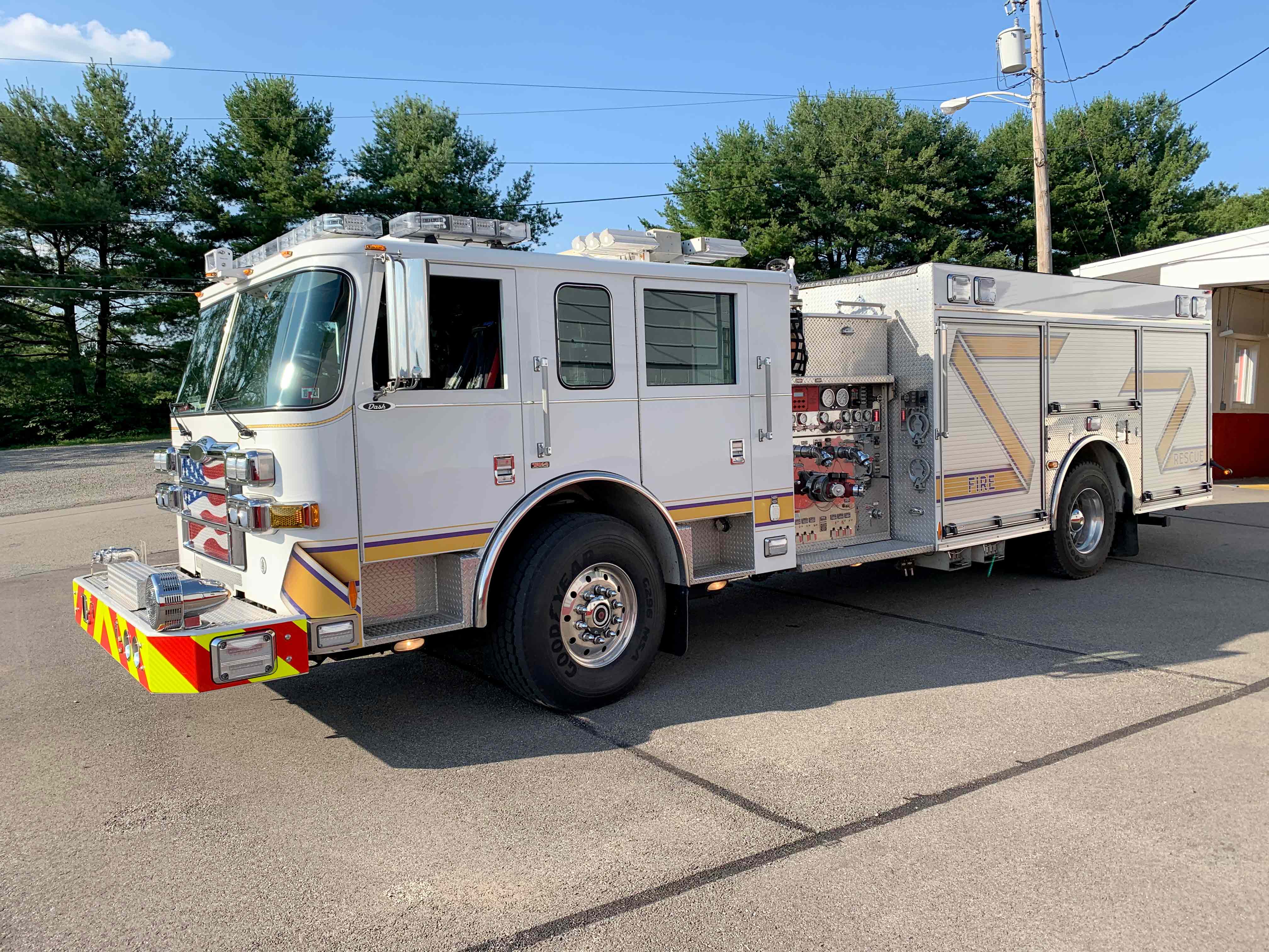 2009 Pierce Dash Heavy Duty Rescue Pumper | Used Truck Details