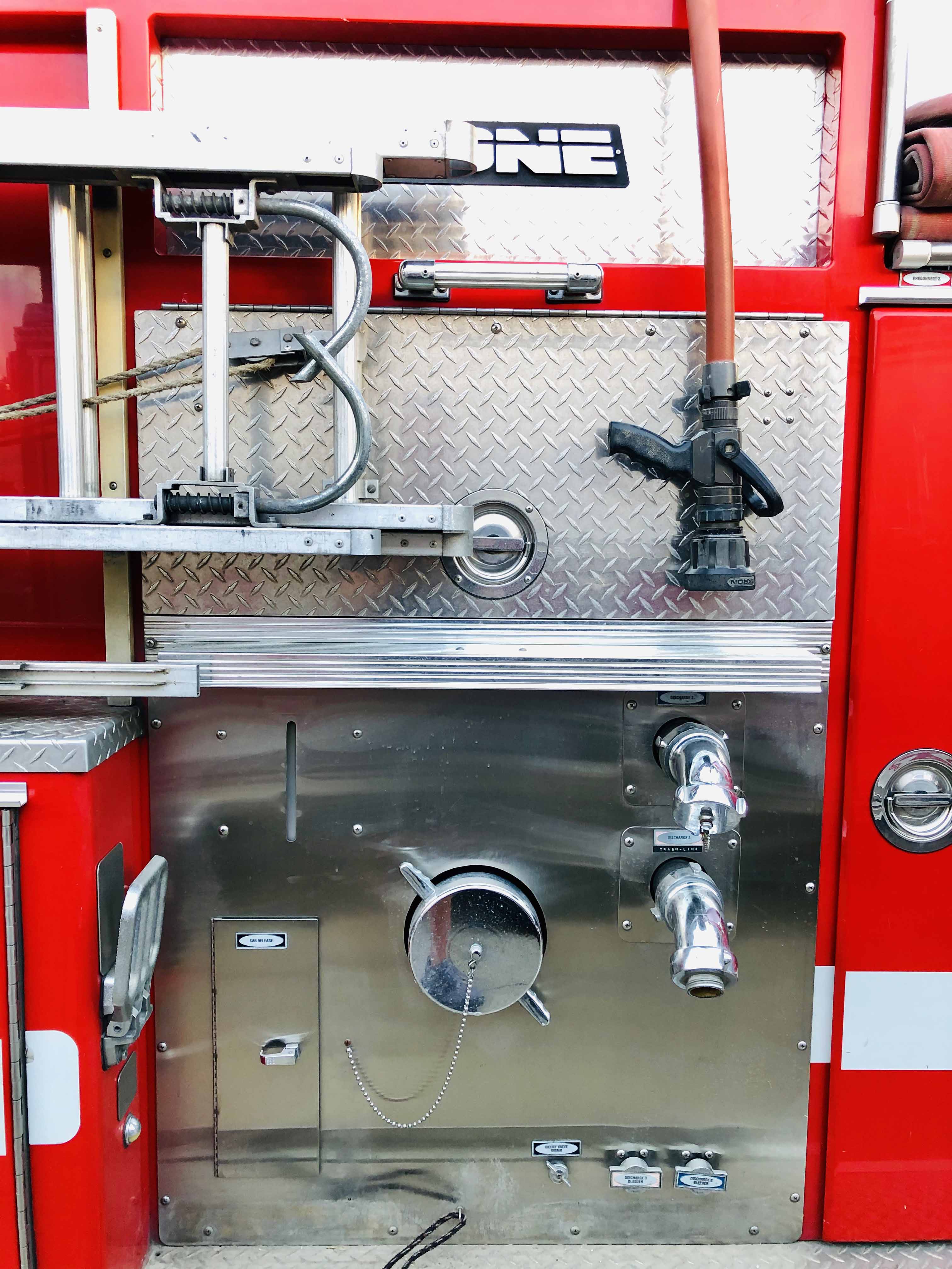 1995 E-One Sentry Custom Pumper | Used Truck Details