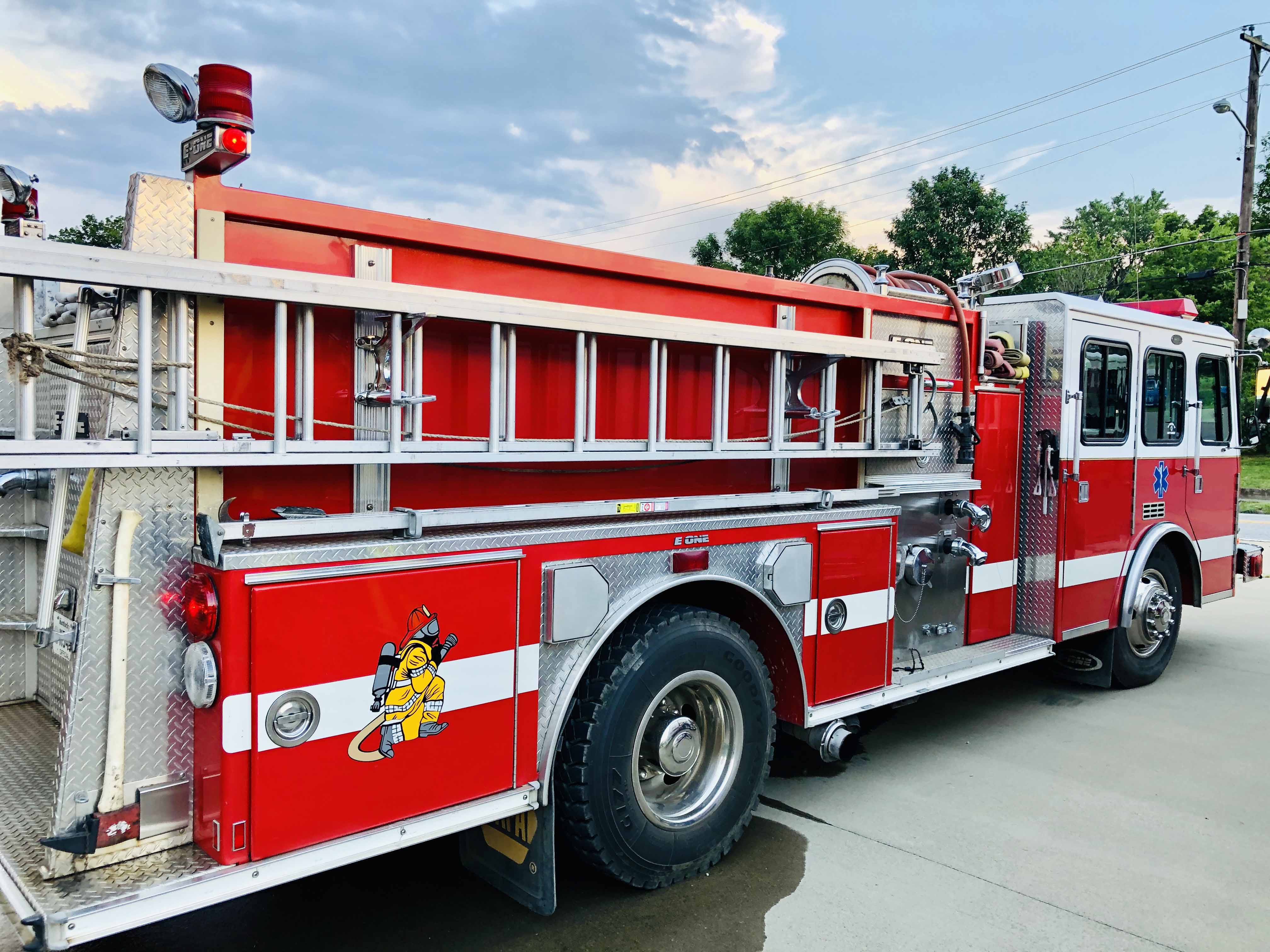 1995 E-One Sentry Custom Pumper | Used Truck Details