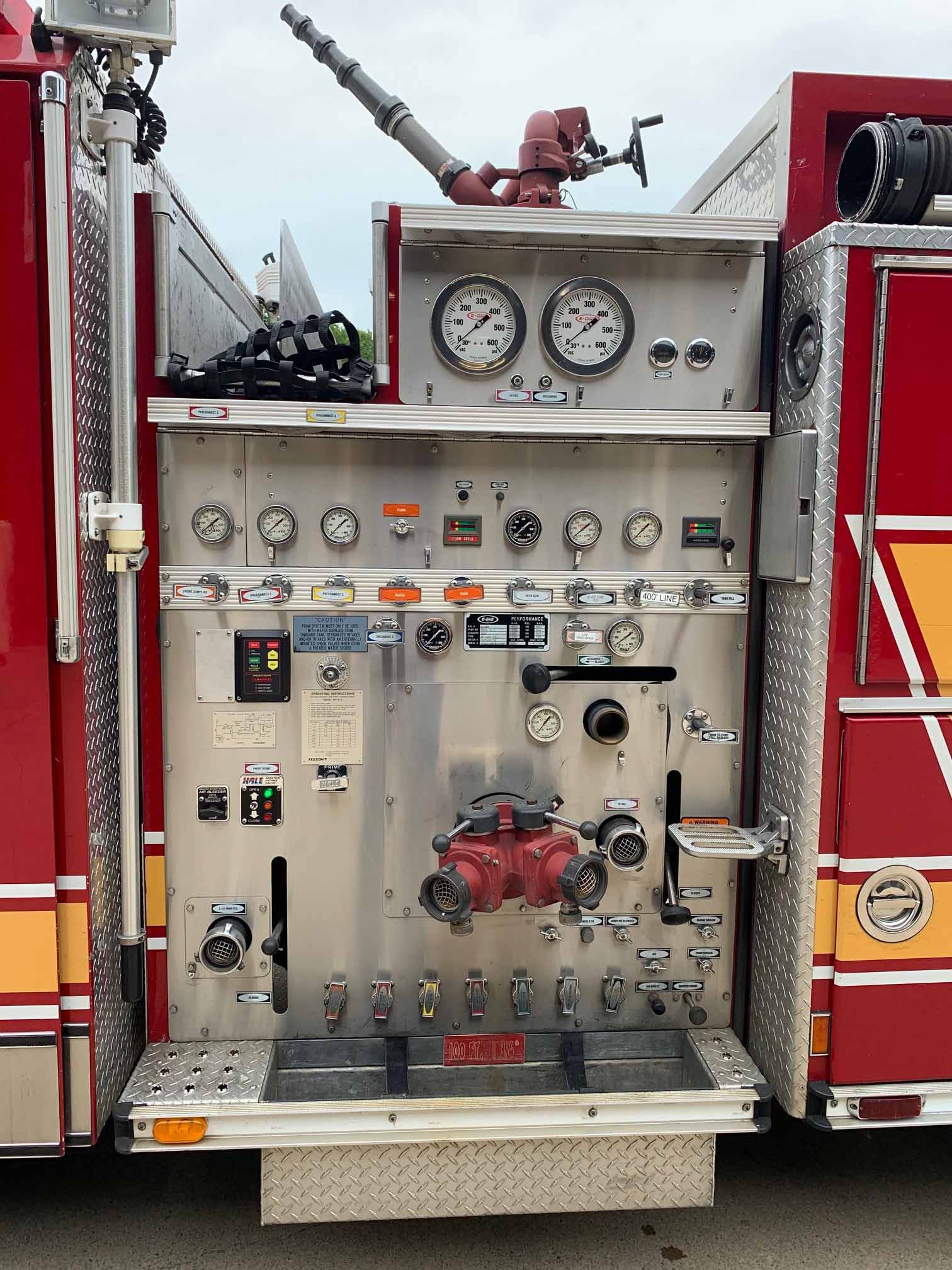 2001 E-One Cyclone II Pumper | Used Truck Details