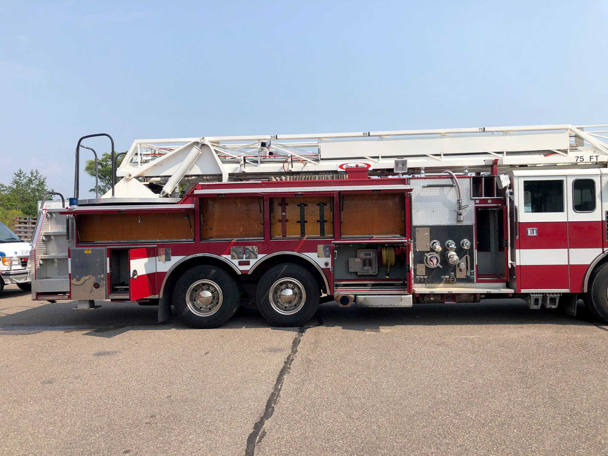 1992 Pierce Lance 75' Aerial | Used Truck Details