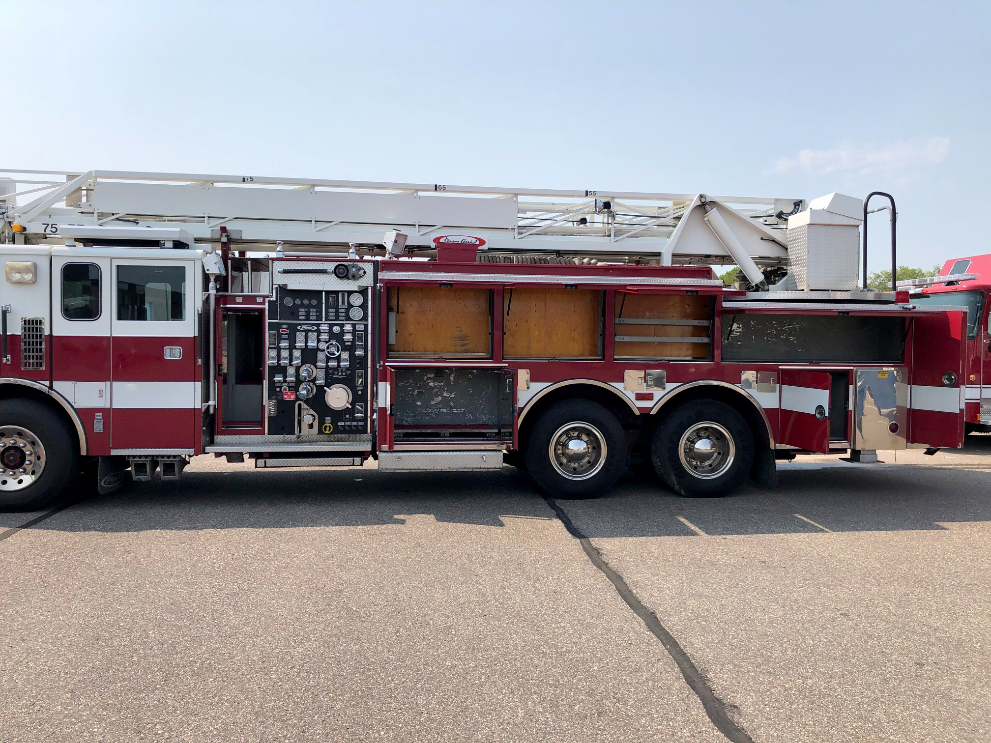 1992 Pierce Lance 75' Aerial | Used Truck Details